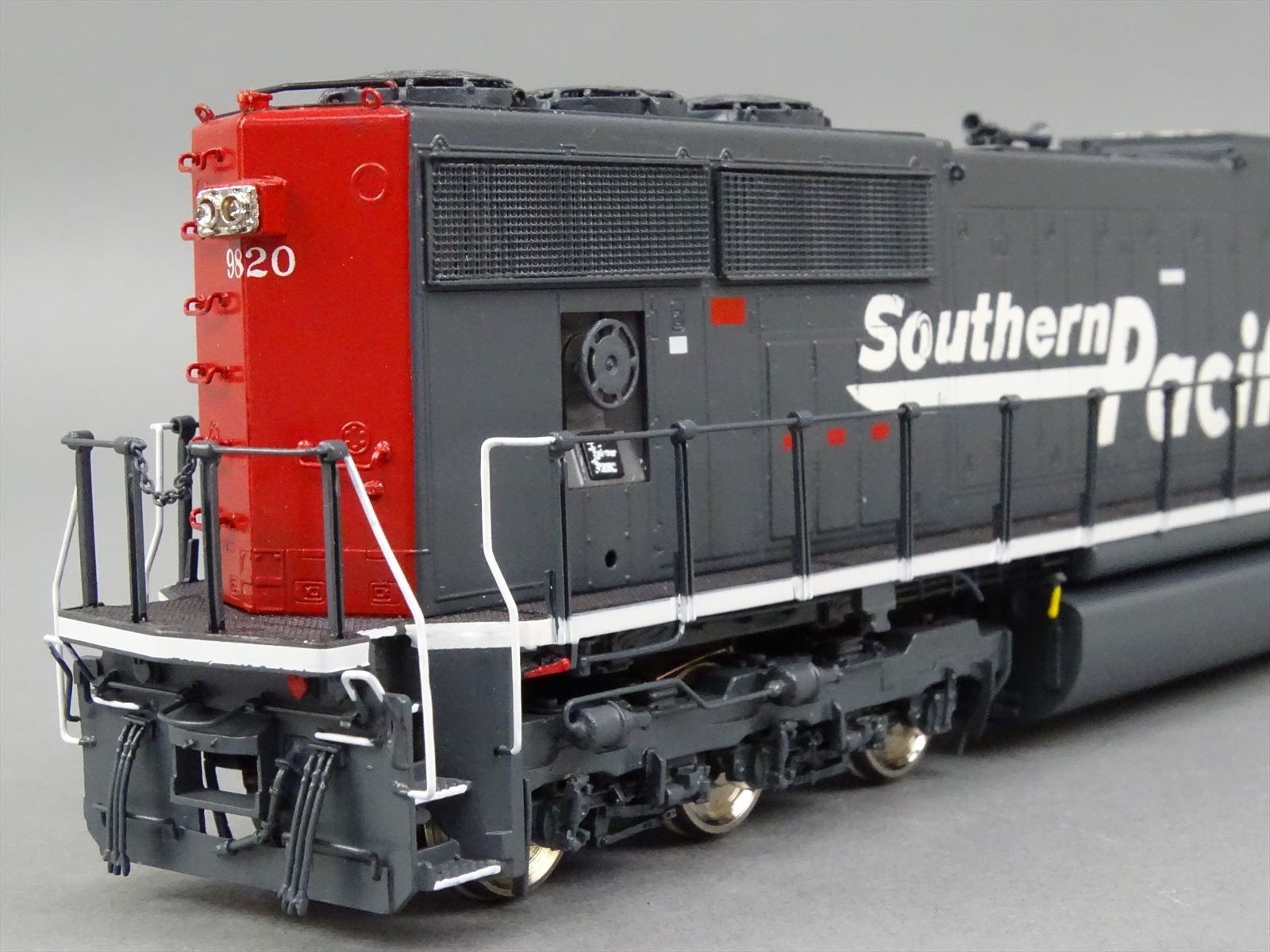 HO Brass Model - OMI 5815.1 Overland SP Southern Pacific SD70M #9820 ...