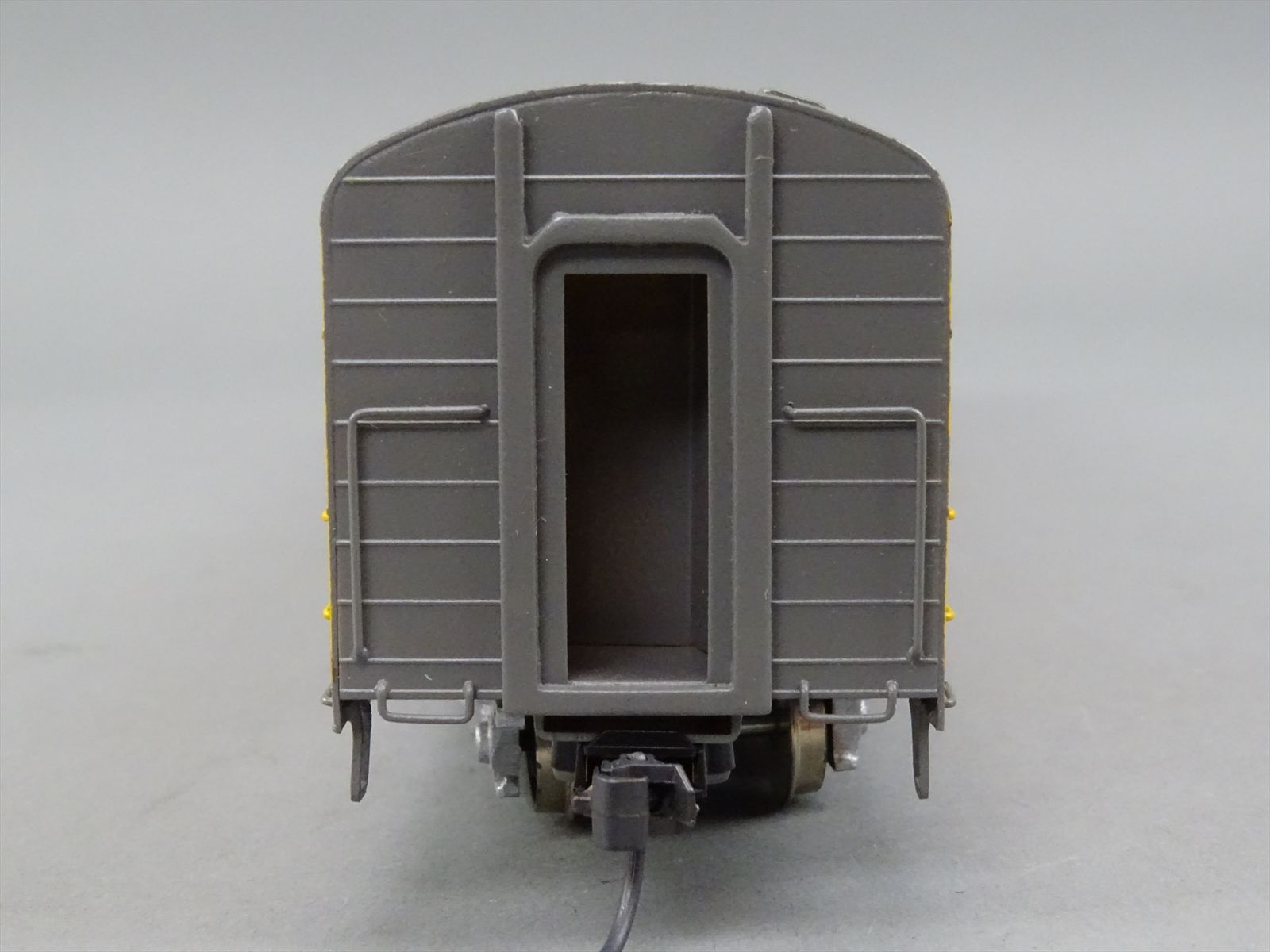 HO Brass Model - Soho 0460 MILW Milwaukee Road Coach #482 - Custom