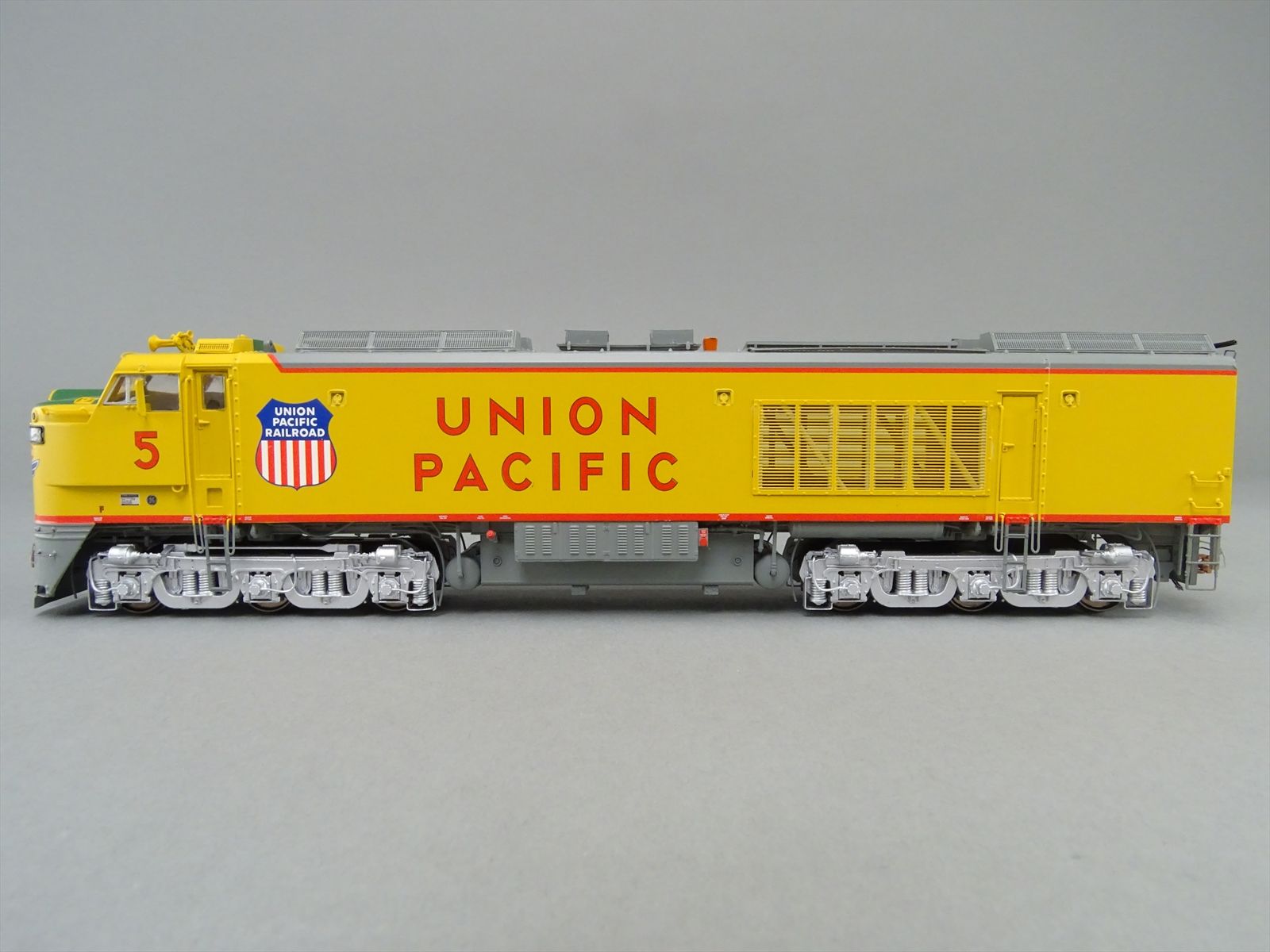 HO Plastic Model - ScaleTrains SXT30003 UP Union Pacific 8500 ...