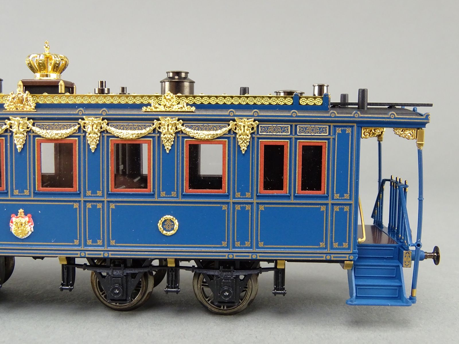 HO Trix 21230 King Ludwig B VI Tristan 0-6-0 Train Set + 4396 2-Car Add ...