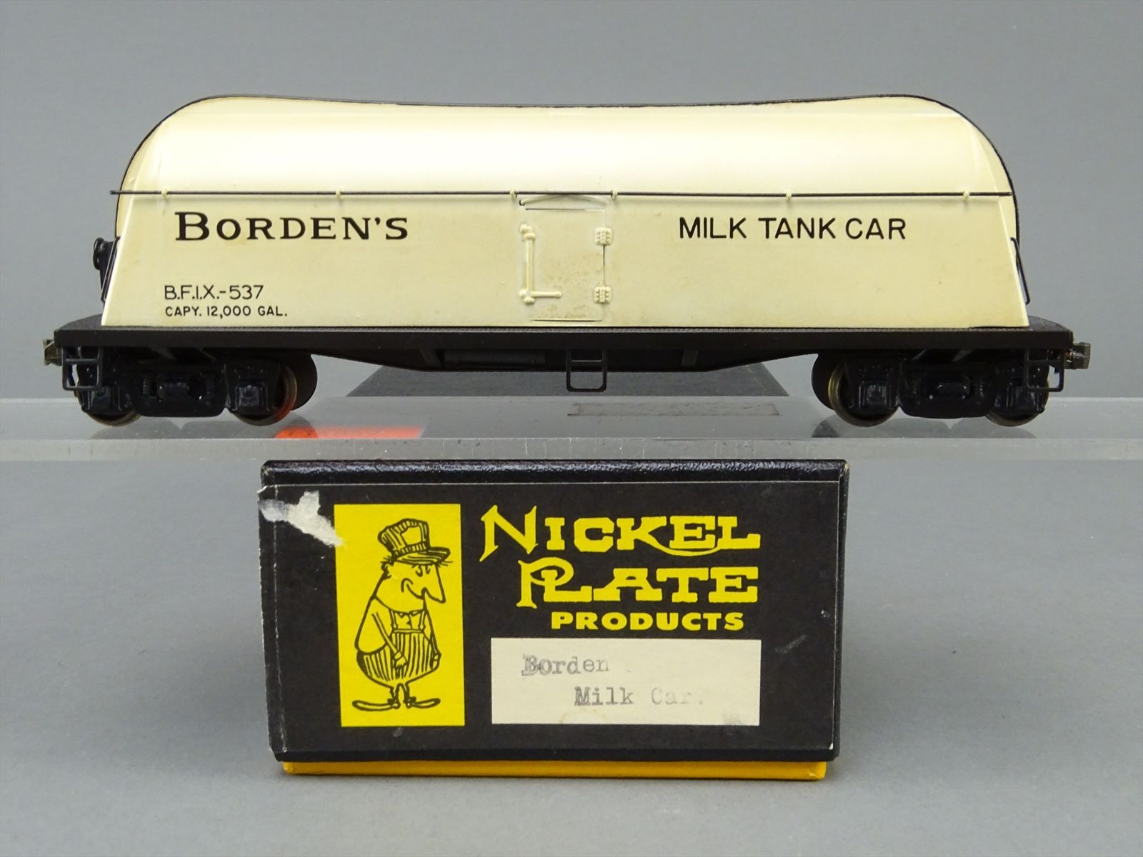 HO Brass Model - NPP BFIX Borden's 12,000 Gallon Milk Tank Car w/ Fin ...