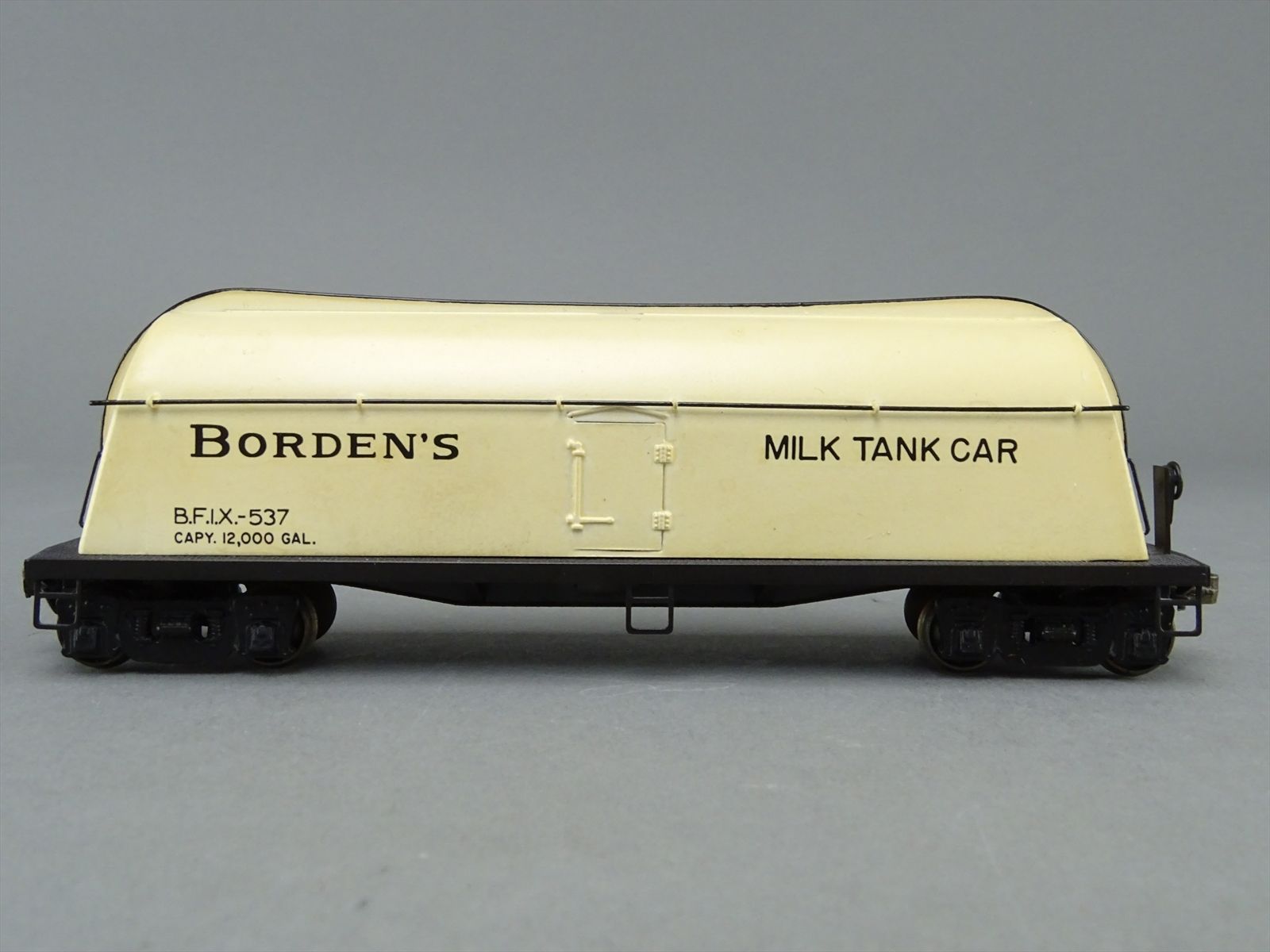 HO Brass Model - NPP BFIX Borden's 12,000 Gallon Milk Tank Car w/ Fin ...