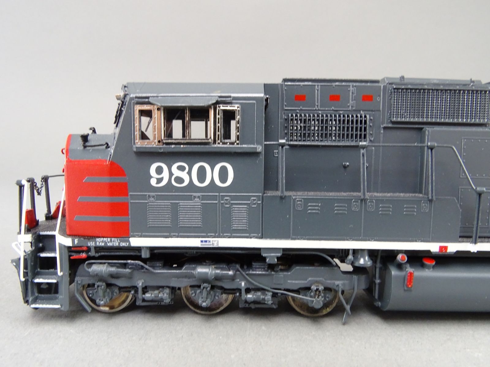 HO Brass Model - OMI 5815.1 Overland SP Southern Pacific SD70M #9800 - F/P - 1995 Run - Ajin