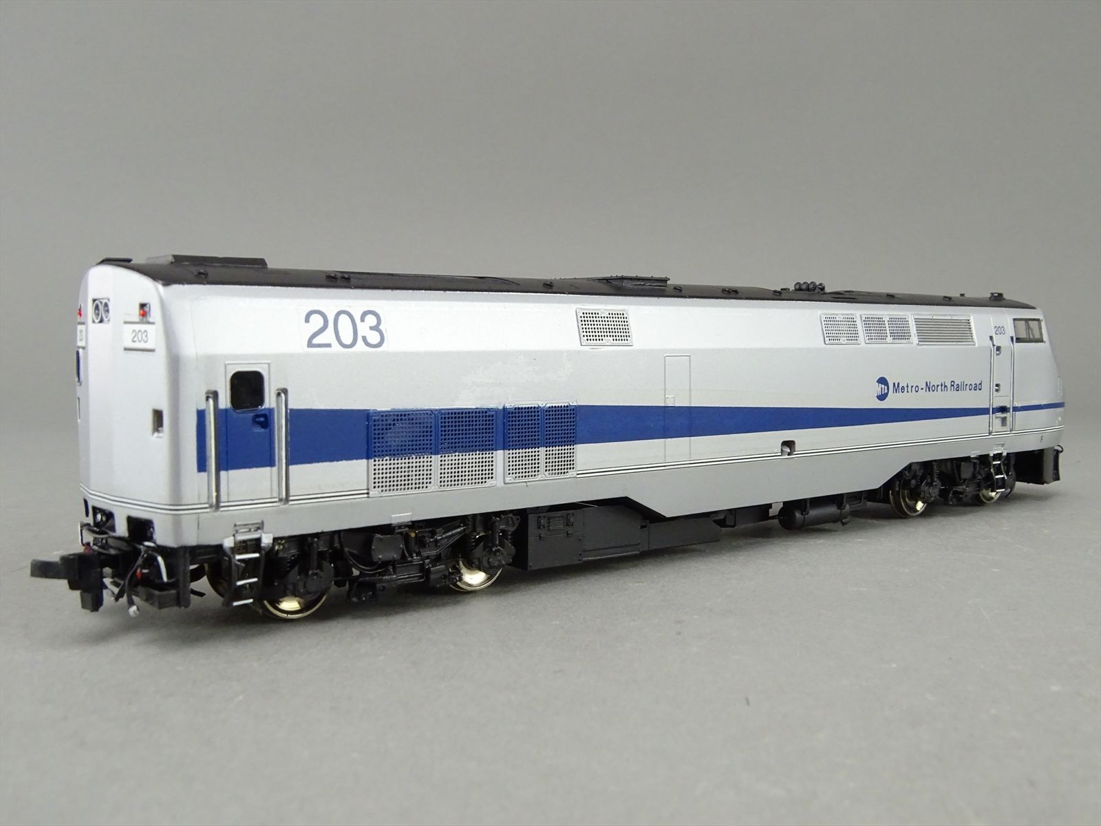 HO Brass Model - OMI 6537.2 MNCW Metro North Railraod GE P32AC-DM Diesel #203 - F/P - 1995 Run ...