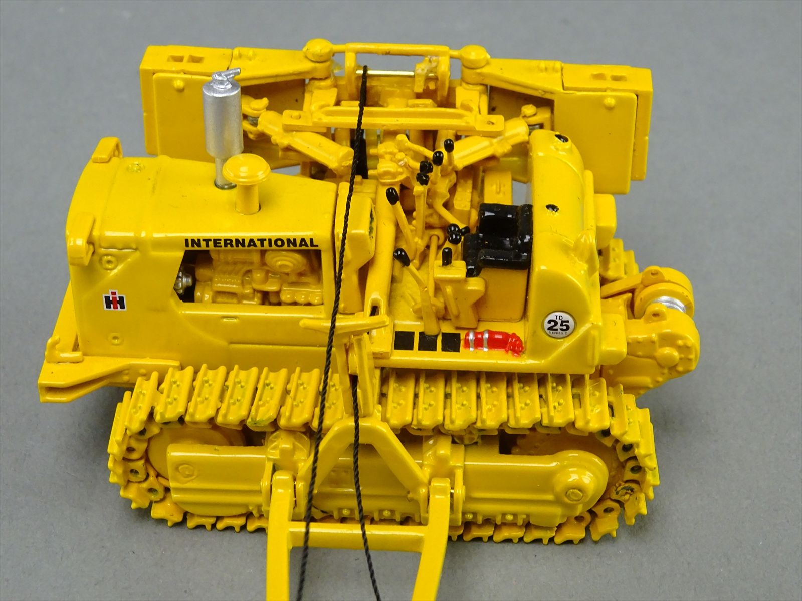 HO Diecast Model - First Gear 80-0317 TD-25 Crawler w/ Side Boom ...