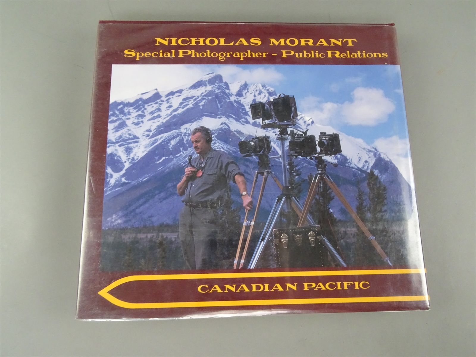 Railroad Book - Nicholas Morant's Canadian Pacific - J.F. Garden