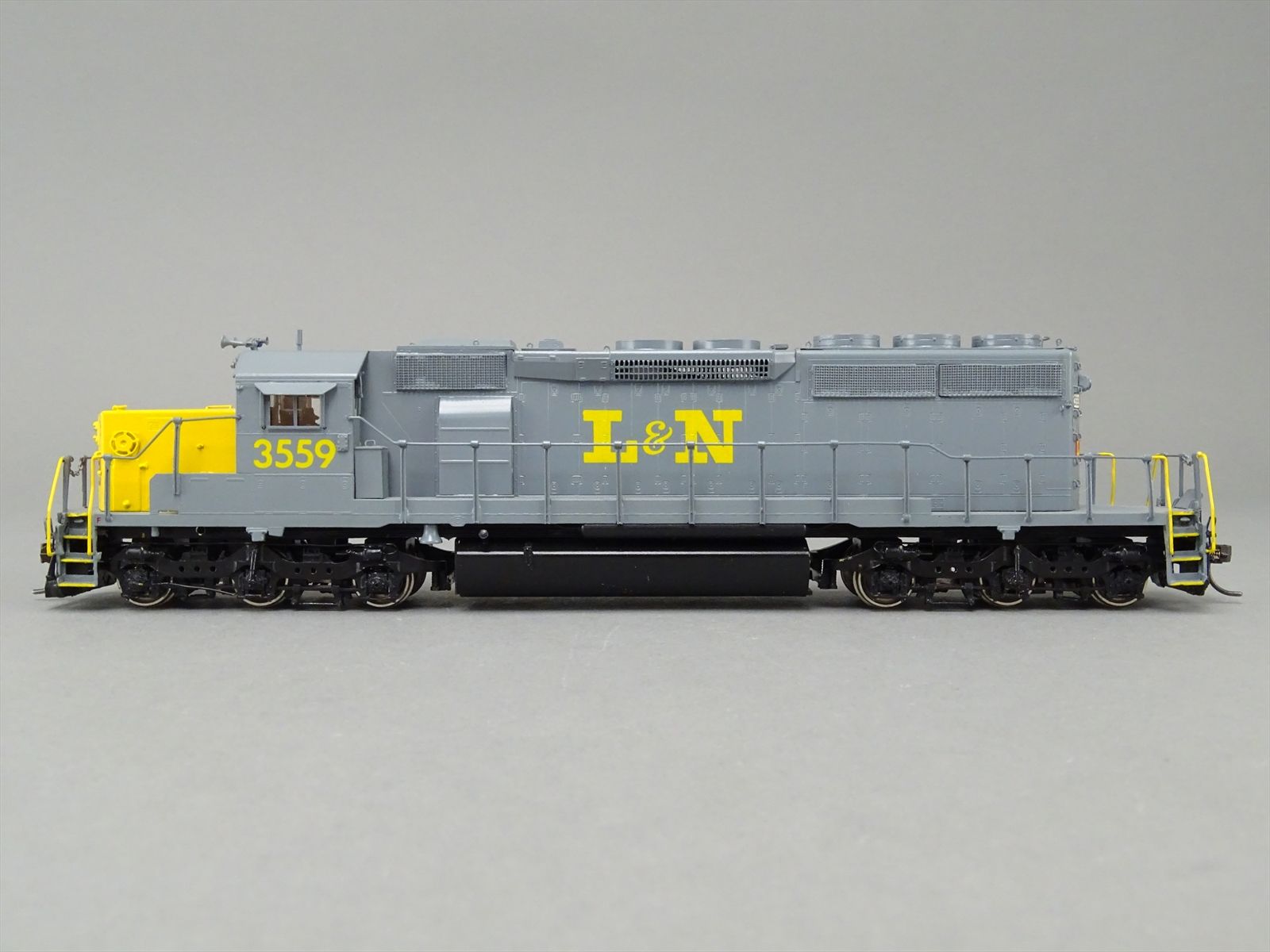 HO Brass Model - OMI 5312 KCS as L&N Louisville & Nashville SD40-2 116" Snoot Nose #3559 - Pro ...