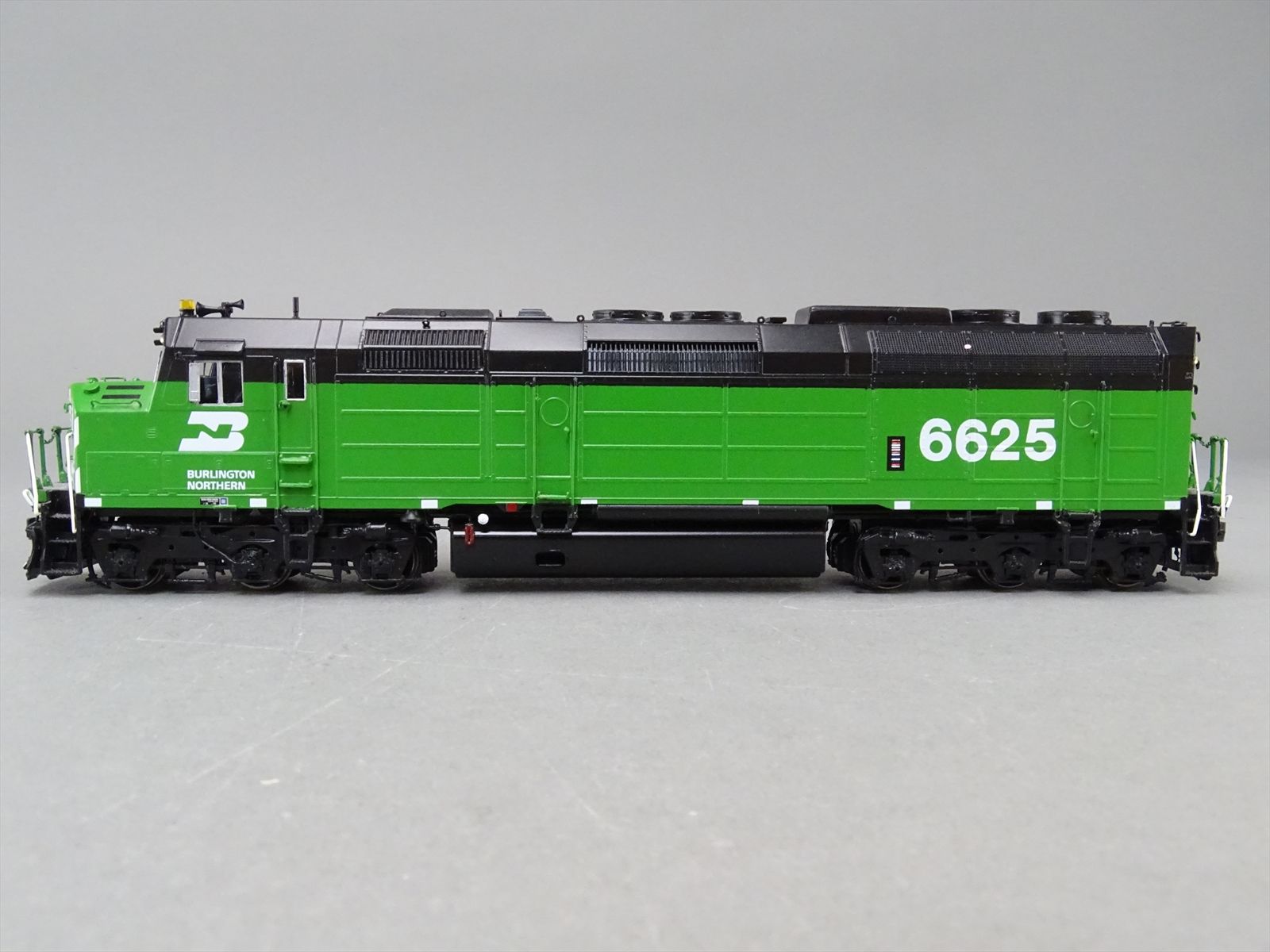 HO Brass Model - OMI 5685.1 BN Burlington Northern F45 #6625 - F/P - 1998 Run - Ajin