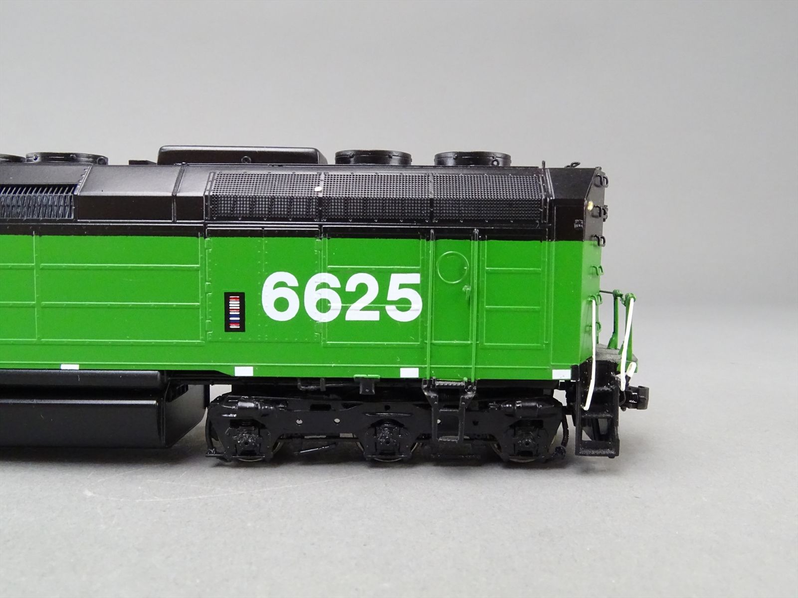 HO Brass Model - OMI 5685.1 BN Burlington Northern F45 #6625 - F/P - 1998 Run - Ajin