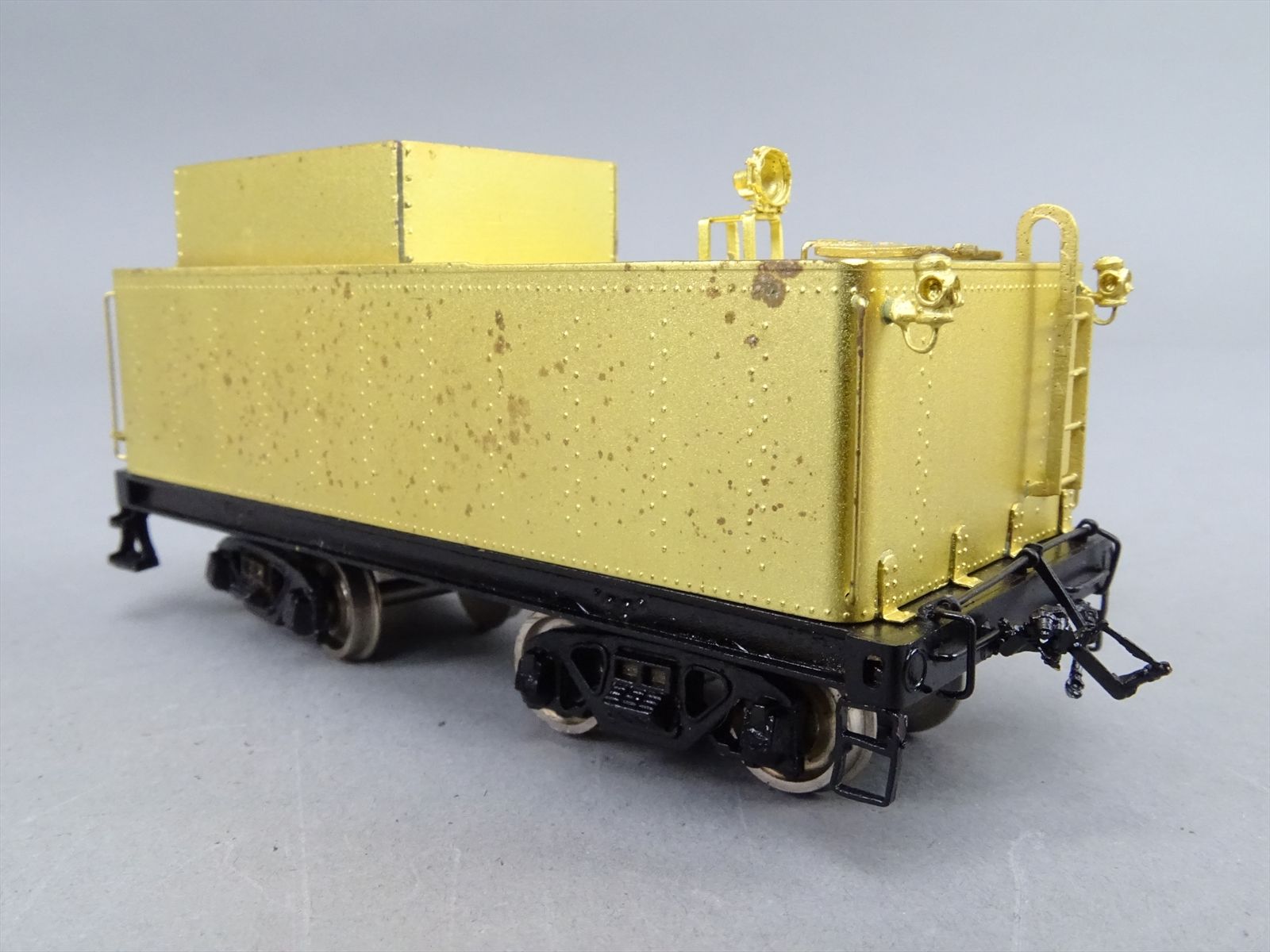 HO Brass Model - NPP Milwaukee Road L-2 2-8-2 Footboard Pilot #759 ...