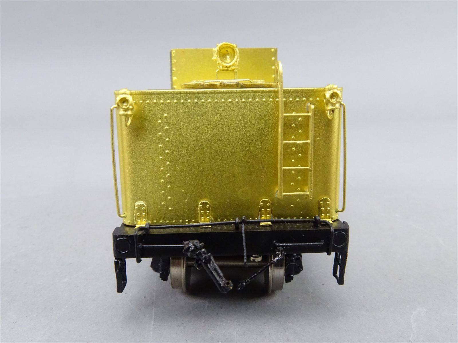 HO Brass Model - NPP Milwaukee Road L-2 2-8-2 Footboard Pilot #759 ...