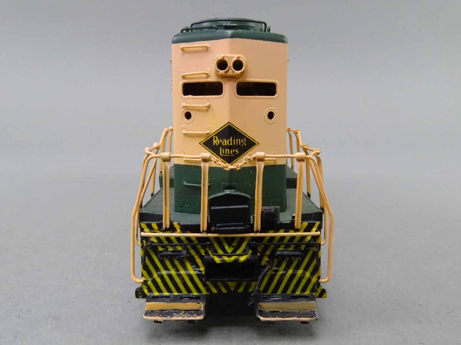 HO Brass Model - Oriental RDG Reading GP30 Phase I Low Hood 2250HP - F ...