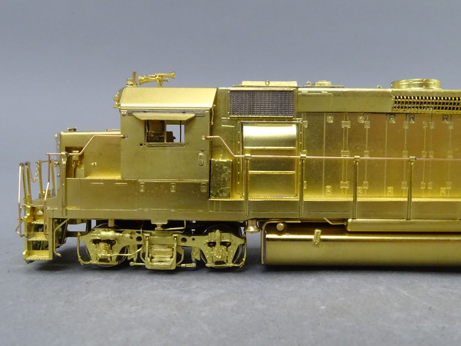 HO Brass Model - OMI 5572 BN Burlington Northern GP40-2 #3040 - 3064 Late 1980's - Unpainted ...