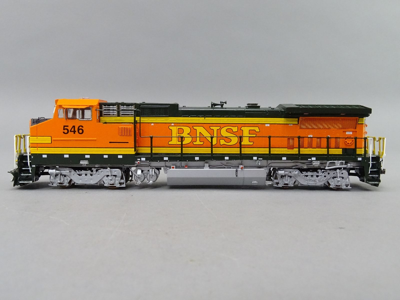 HO Brass Model - OMI 5841 AT&SF BNSF Burlington Northern Santa Fe 8-40BW #546 - Pro Paint - Ajin