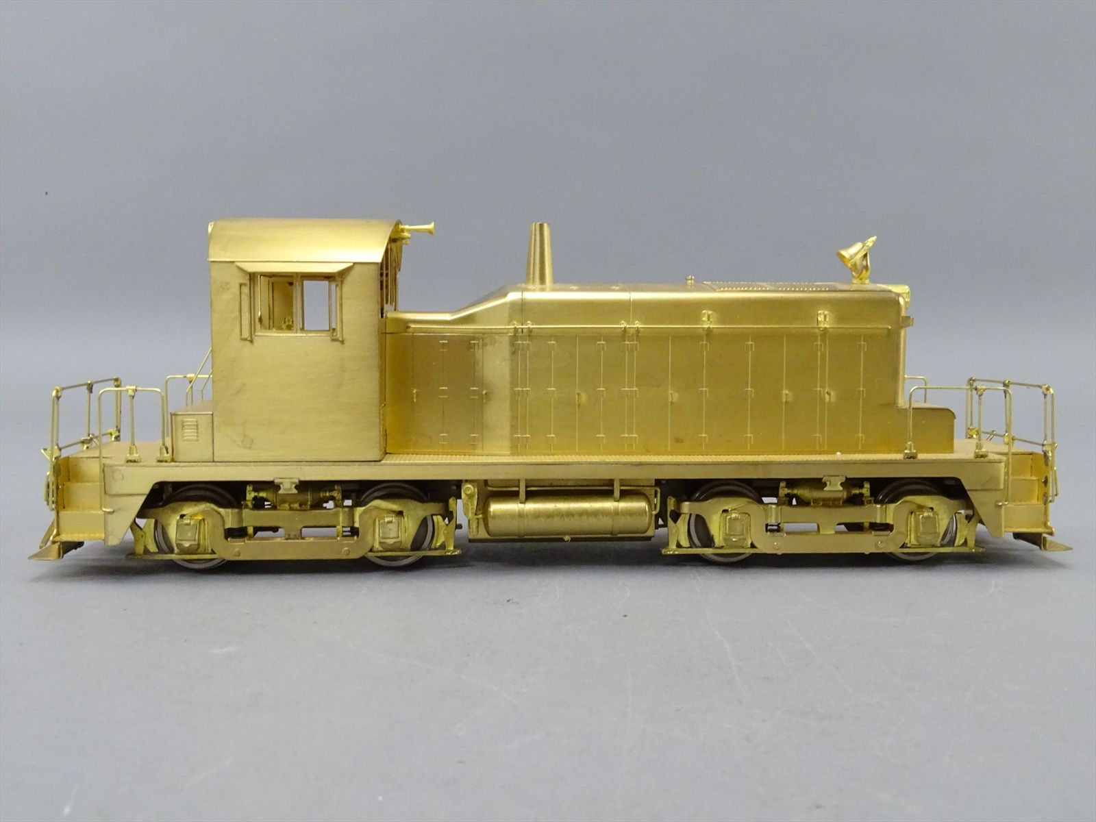 O Brass Model - Oriental EMD SW-1 Switcher 600HP Phase II - Unpainted ...