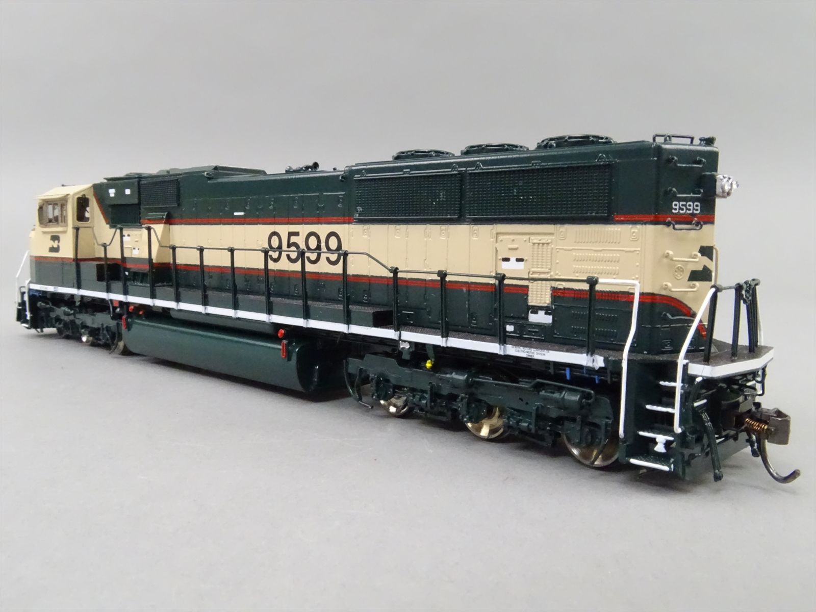 HO Brass Model - OMI 6606.1 BN Burlington Northern SD70AC "Whisper Cab ...