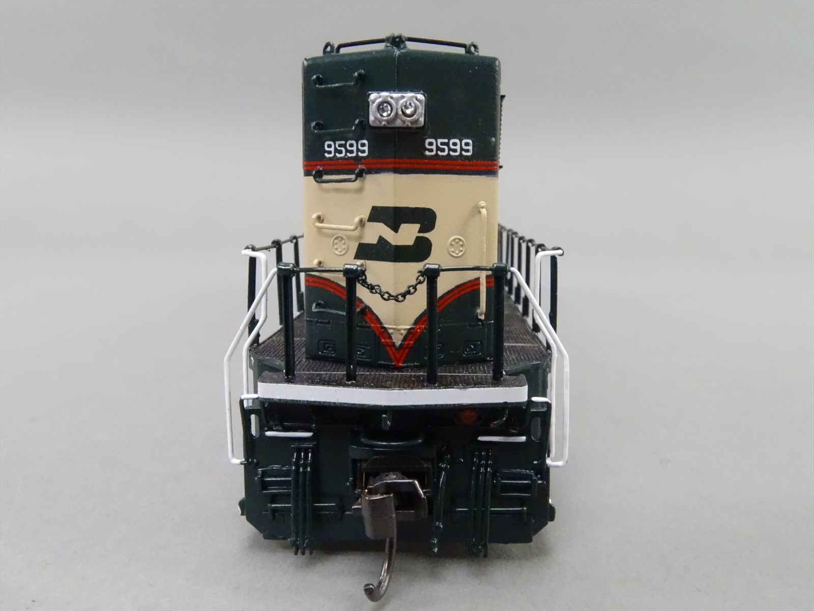 HO Brass Model - OMI 6606.1 BN Burlington Northern SD70AC "Whisper Cab ...