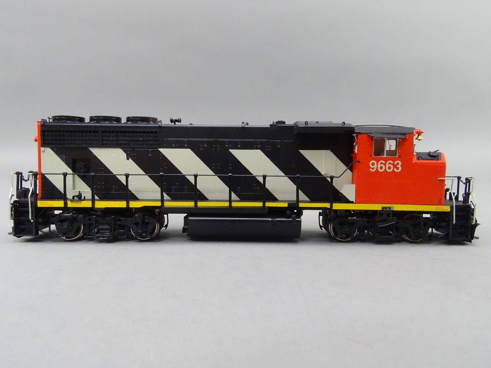 HO Brass Model - OMI 5586 CN Canadian National GP40-2L #9663 - 1993 Run ...