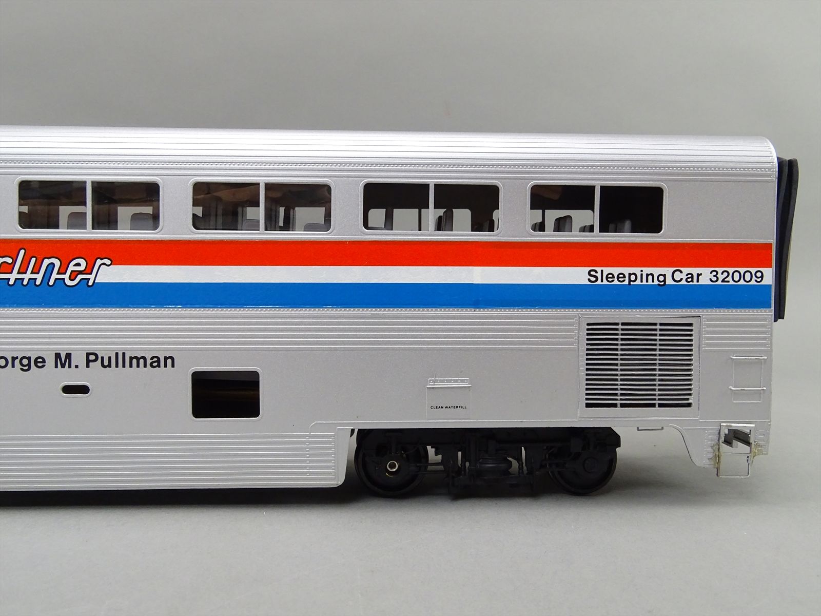 O Scale Brass Model - OMI Overland 0747 Amtrak SUperliner Lounge Cafe ...