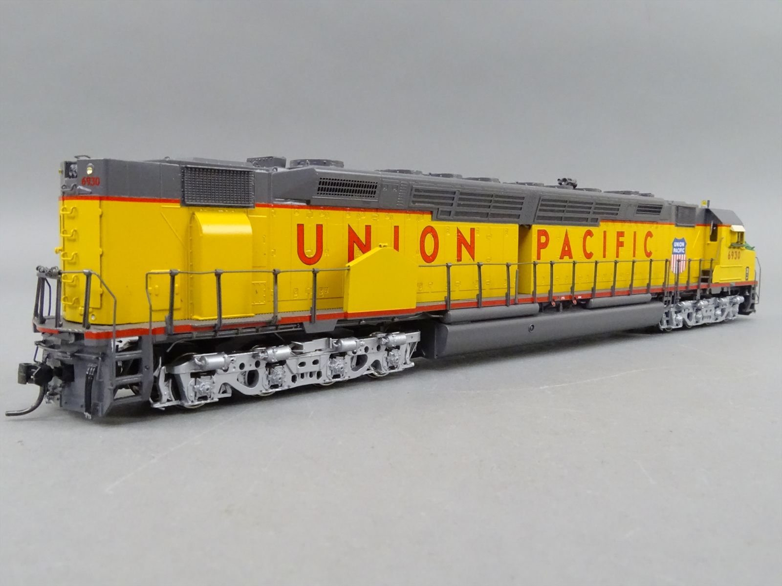 HO Brass Model - OMI 5405.1 UP Union Pacific DD40AX #6930 - F/P - 1995 ...