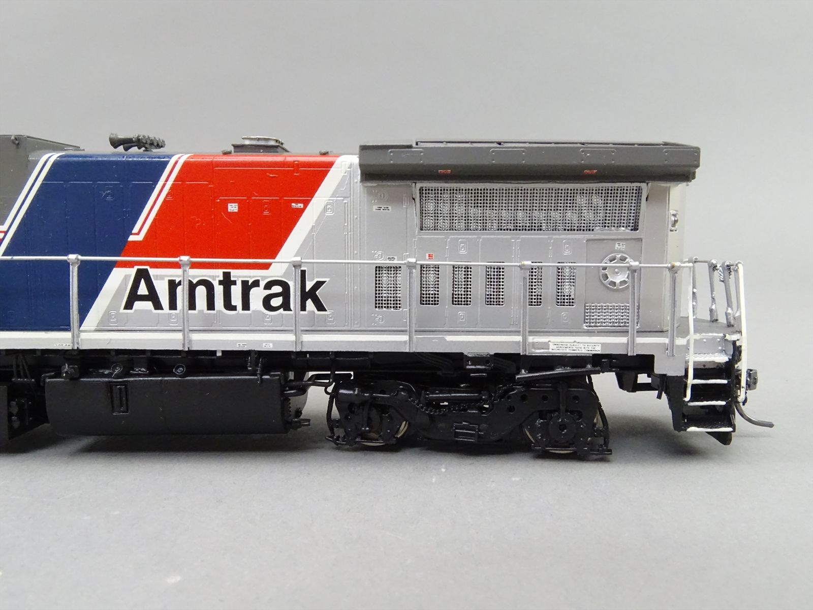 HO Brass Model - OMI 5402 Amtrak Dash 8-32BWH #500 - Pro Paint - 1992 ...