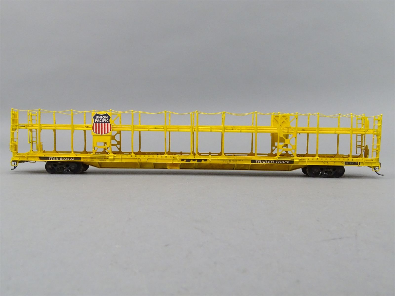 HO Brass Model - OMI 3125 UP TTAX Union Pacific Trailer Train Bi-Level ...