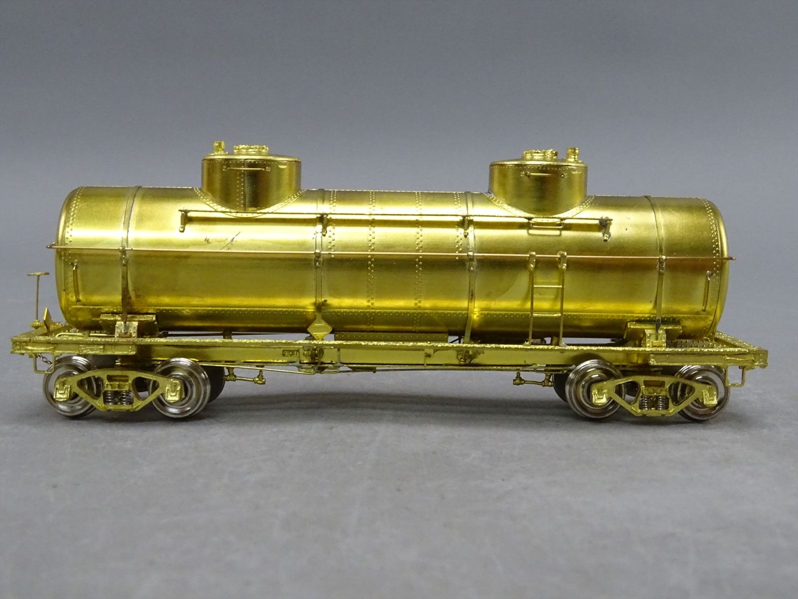 HO Brass Model - OMI 3131 ACF Double Dome 8000 Gallon Tank Car ...