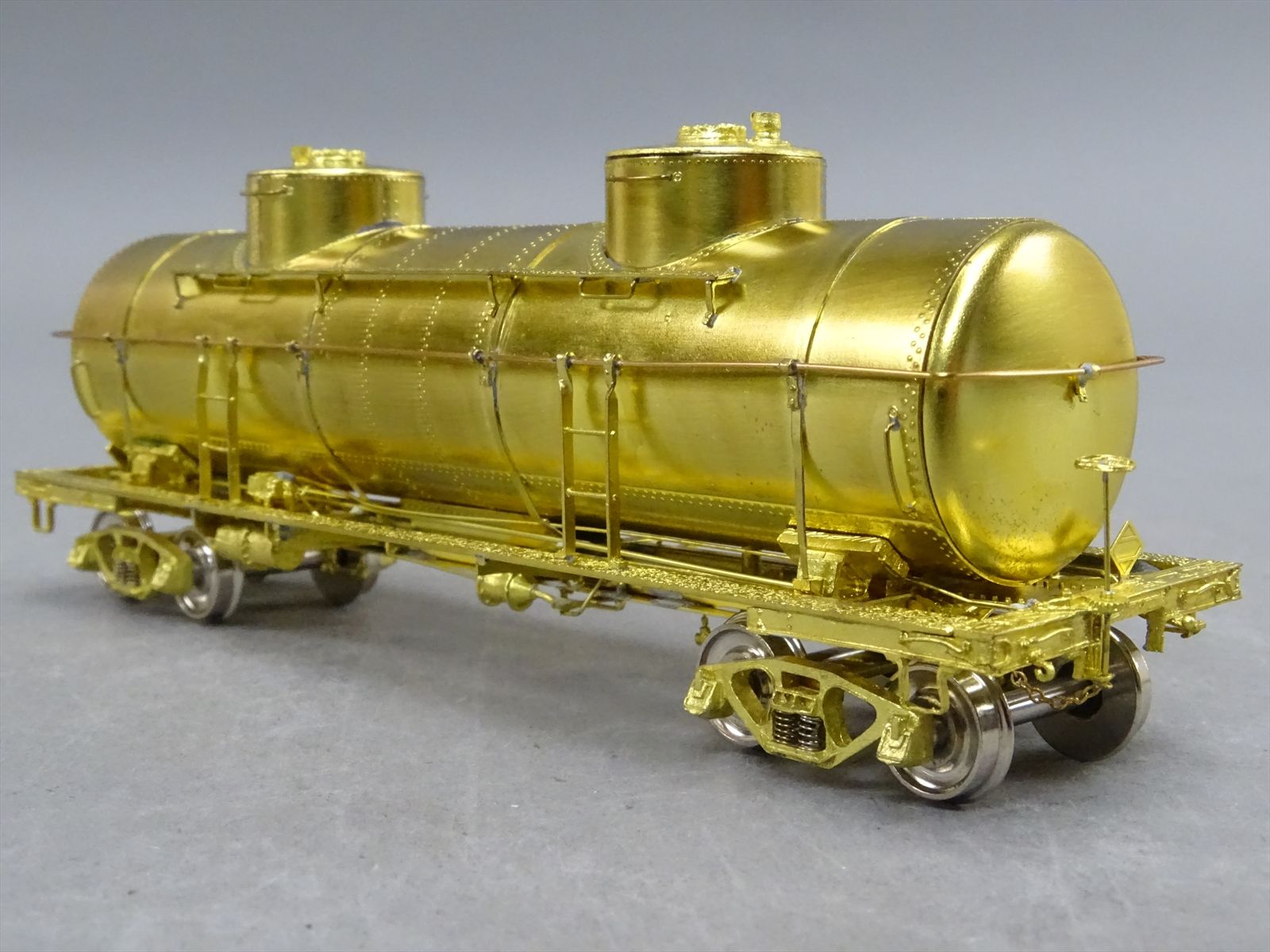 HO Brass Model - OMI 3131 ACF Double Dome 8000 Gallon Tank Car ...