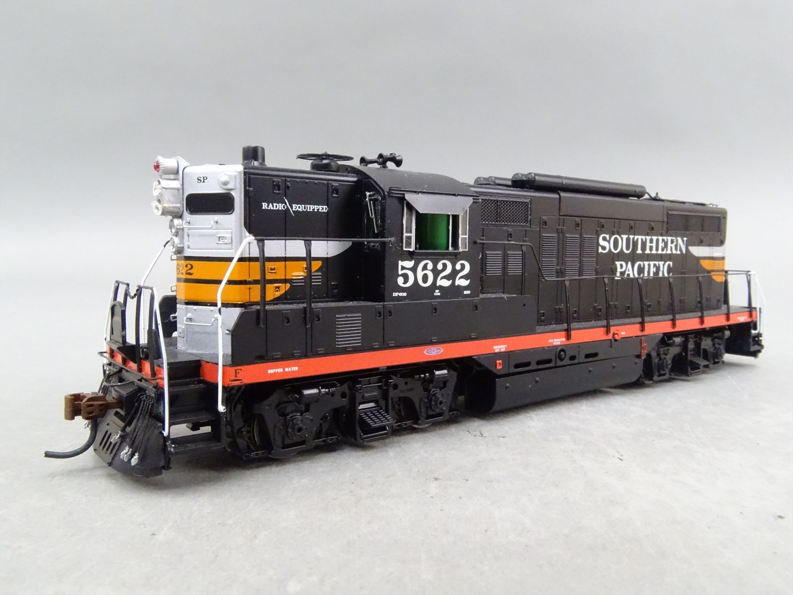 HO Plastic Model - Athearn Genesis G62739 SP Southern Pacific GP9 #5622 DCC + Sound