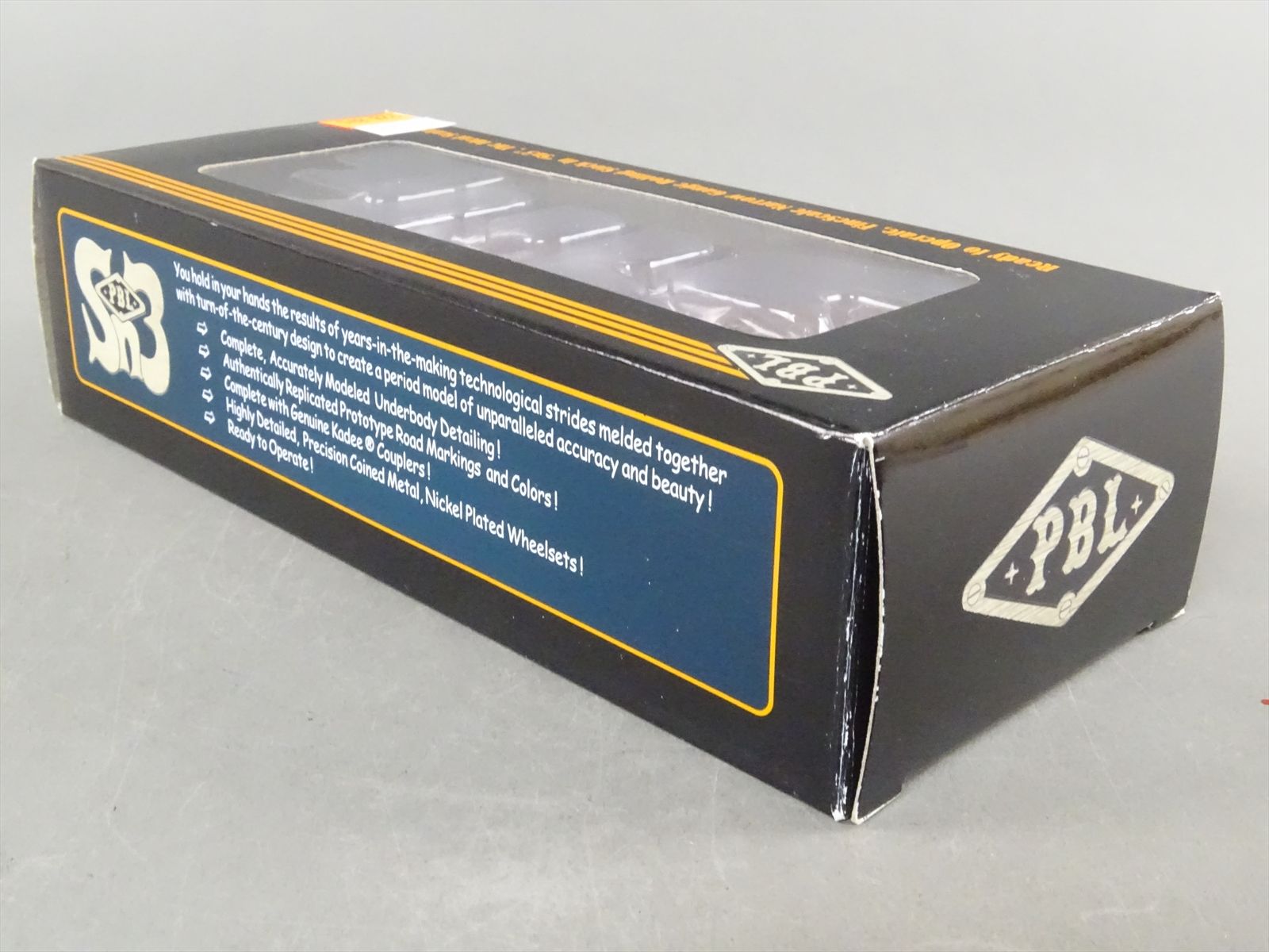 Sn3 Scale - PBL 0585-02 D&RGW Rio Grande Caboose Peaked Roof #0585 - Late Run - F/P