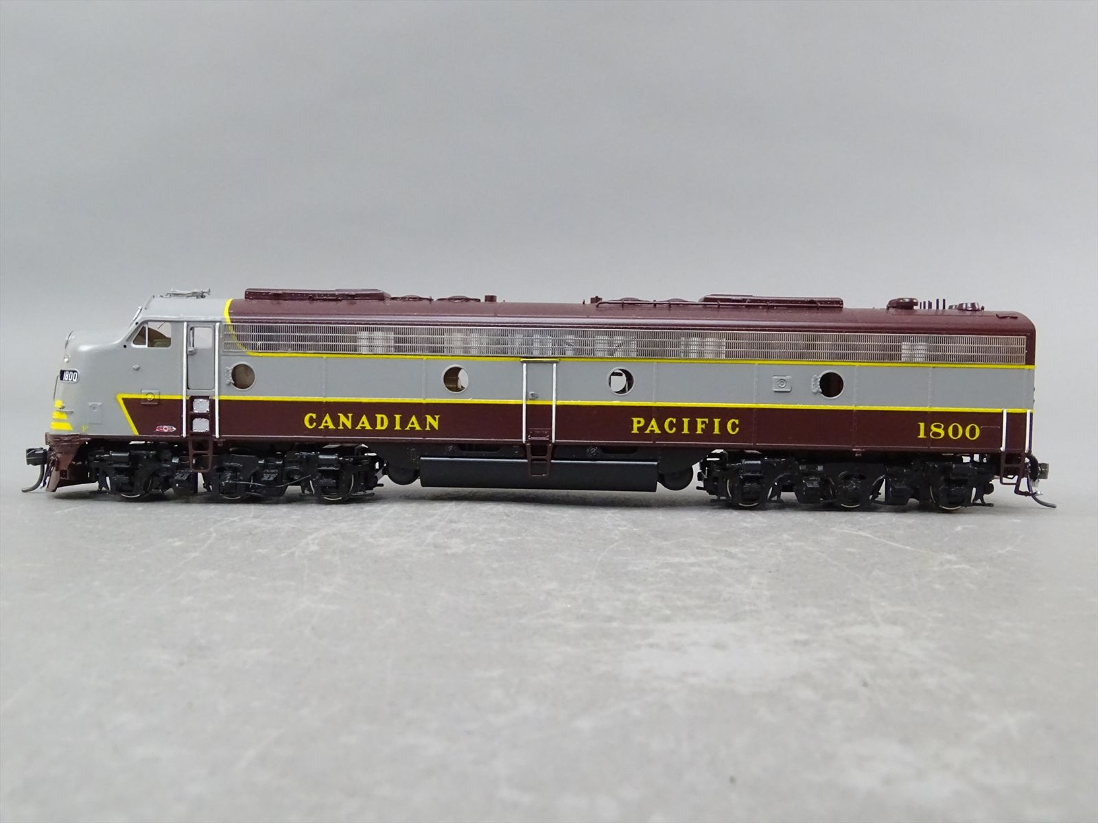 HO Brass Model - OMI 6010 CP CPR Canadian Pacific E8 E8A #1800 - Pro Paint - 1989 Run - Ajin - 1 ...