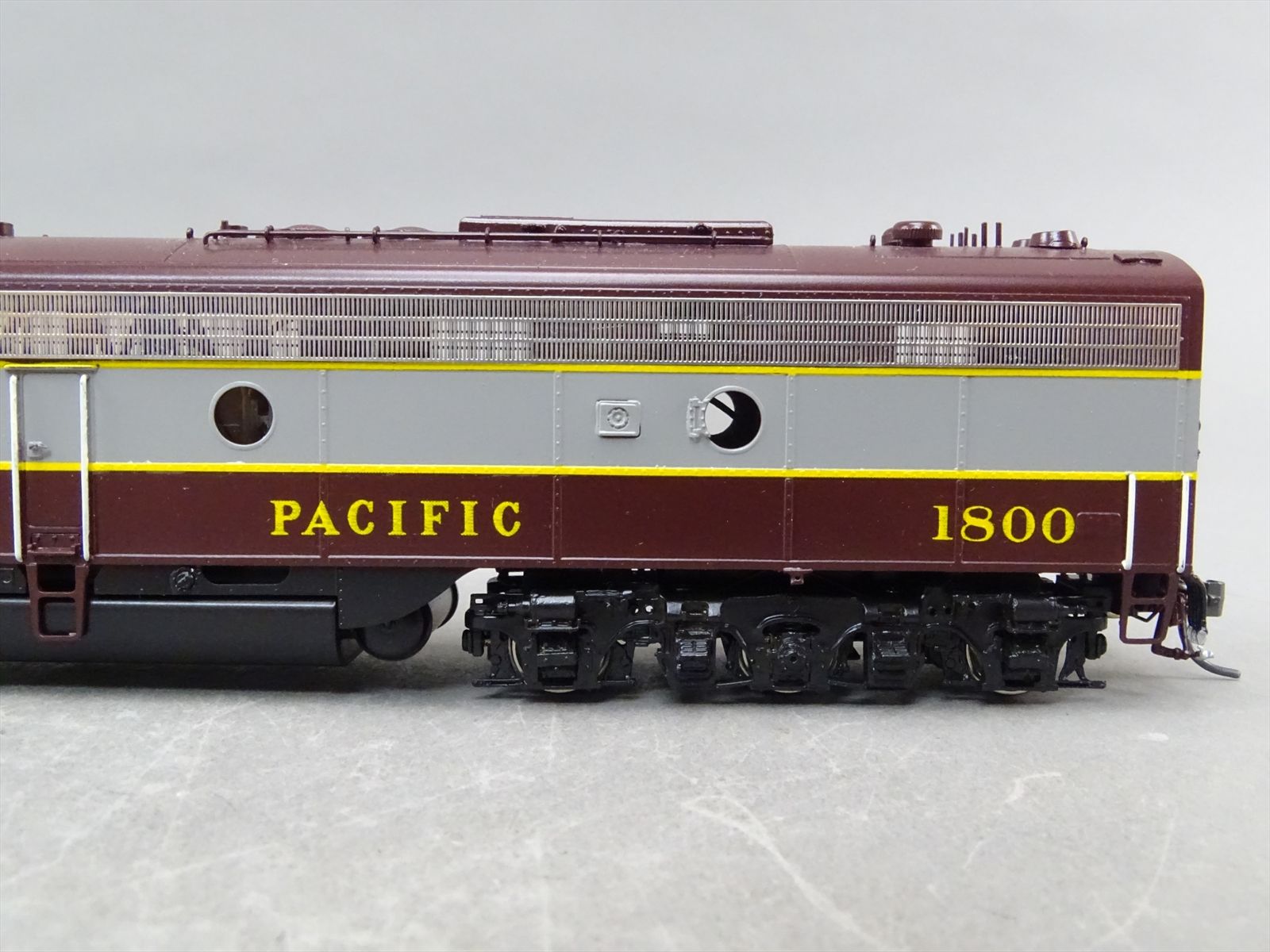 HO Brass Model - OMI 6010 CP CPR Canadian Pacific E8 E8A #1800 - Pro Paint - 1989 Run - Ajin - 1 ...