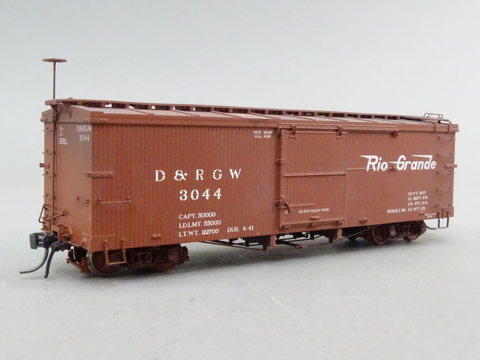 Sn3 Scale Model - PBL 3044-02 D&RGW Rio Grande Box Car Camel Door Version 1940's Era #3044 - F/P