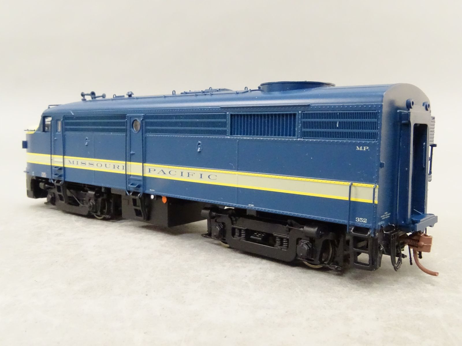HO Plastic Model - Rapido 21580 MP MoPac Missouri Pacific ALCO FA-2 #352 - F/P + DCC + Sound
