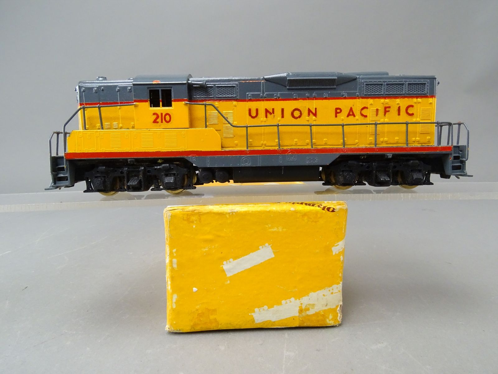 HO Brass Model - Olympic Express UP Union Pacific GP-9 #210 - Poor F/P ...