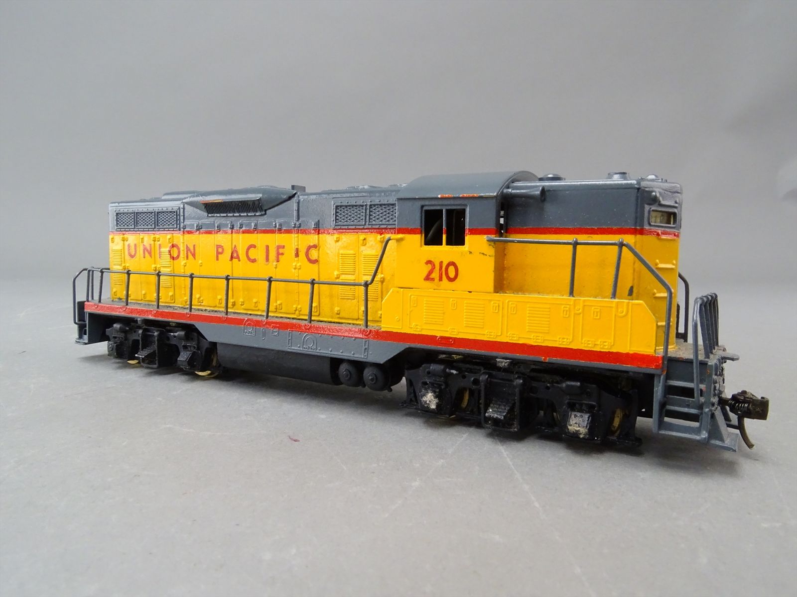 HO Brass Model - Olympic Express UP Union Pacific GP-9 #210 - Poor F/P ...