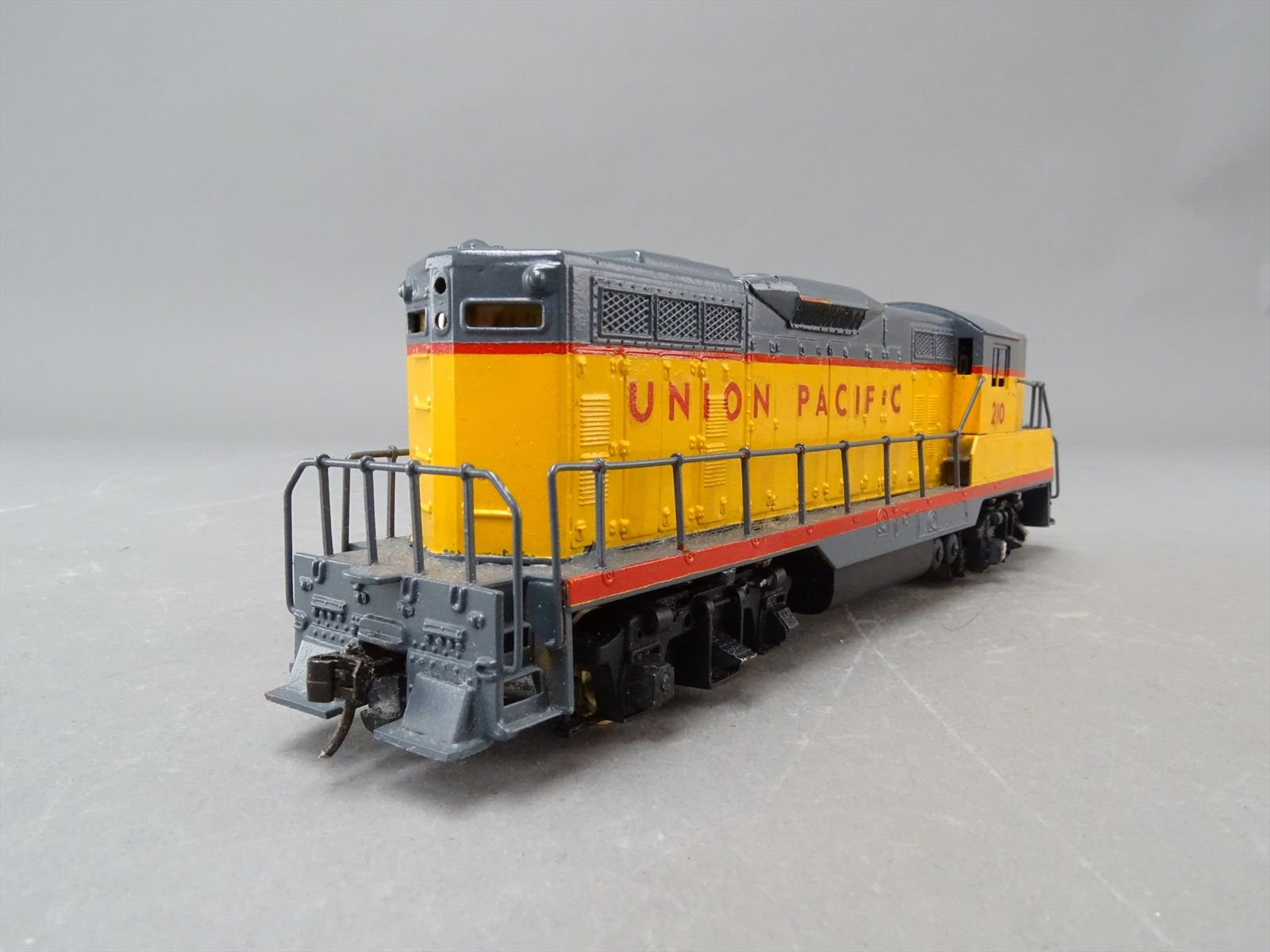 HO Brass Model - Olympic Express UP Union Pacific GP-9 #210 - Poor F/P ...