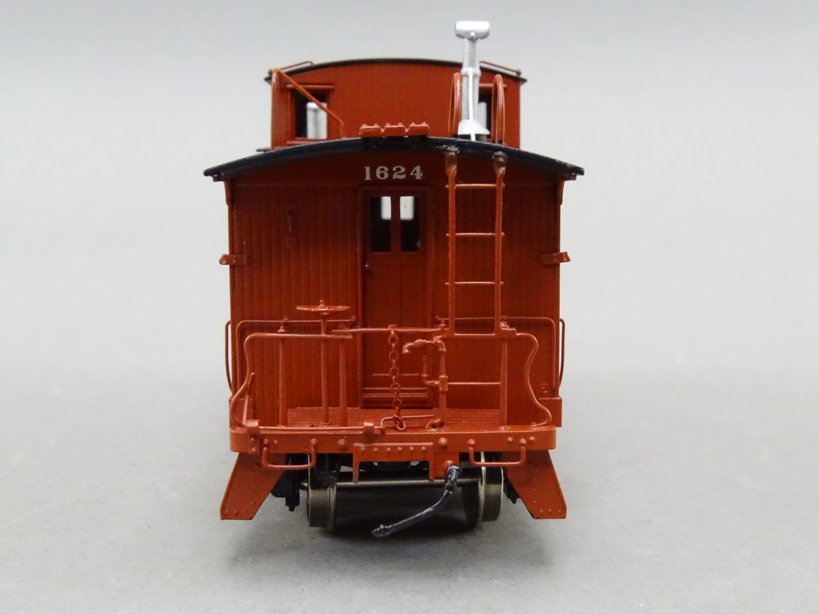HO Brass Model - W&R NP Northern Pacific 24' Wood Caboose #1624 Version ...