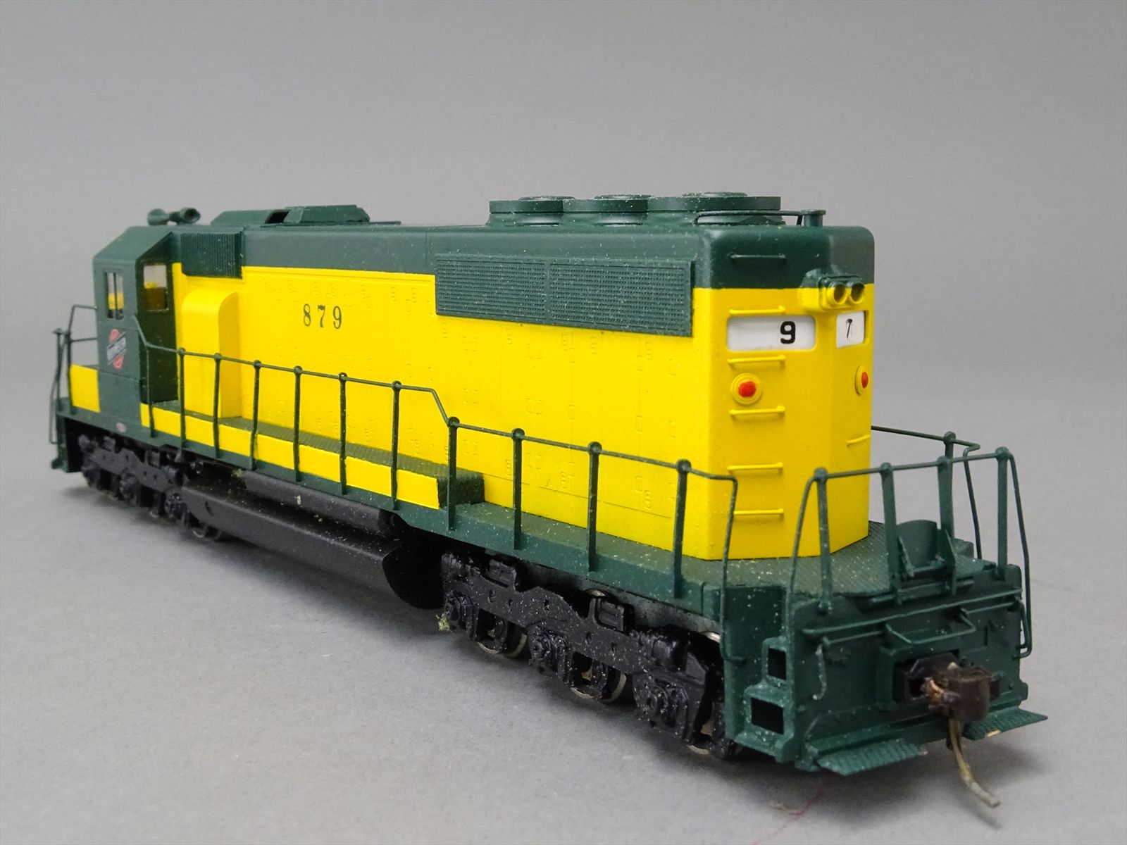 HO Brass Model - ALCO D-142 C&NW Chicago & Northwestern SD40 #879 - Custom - 1969 Run - Kumata