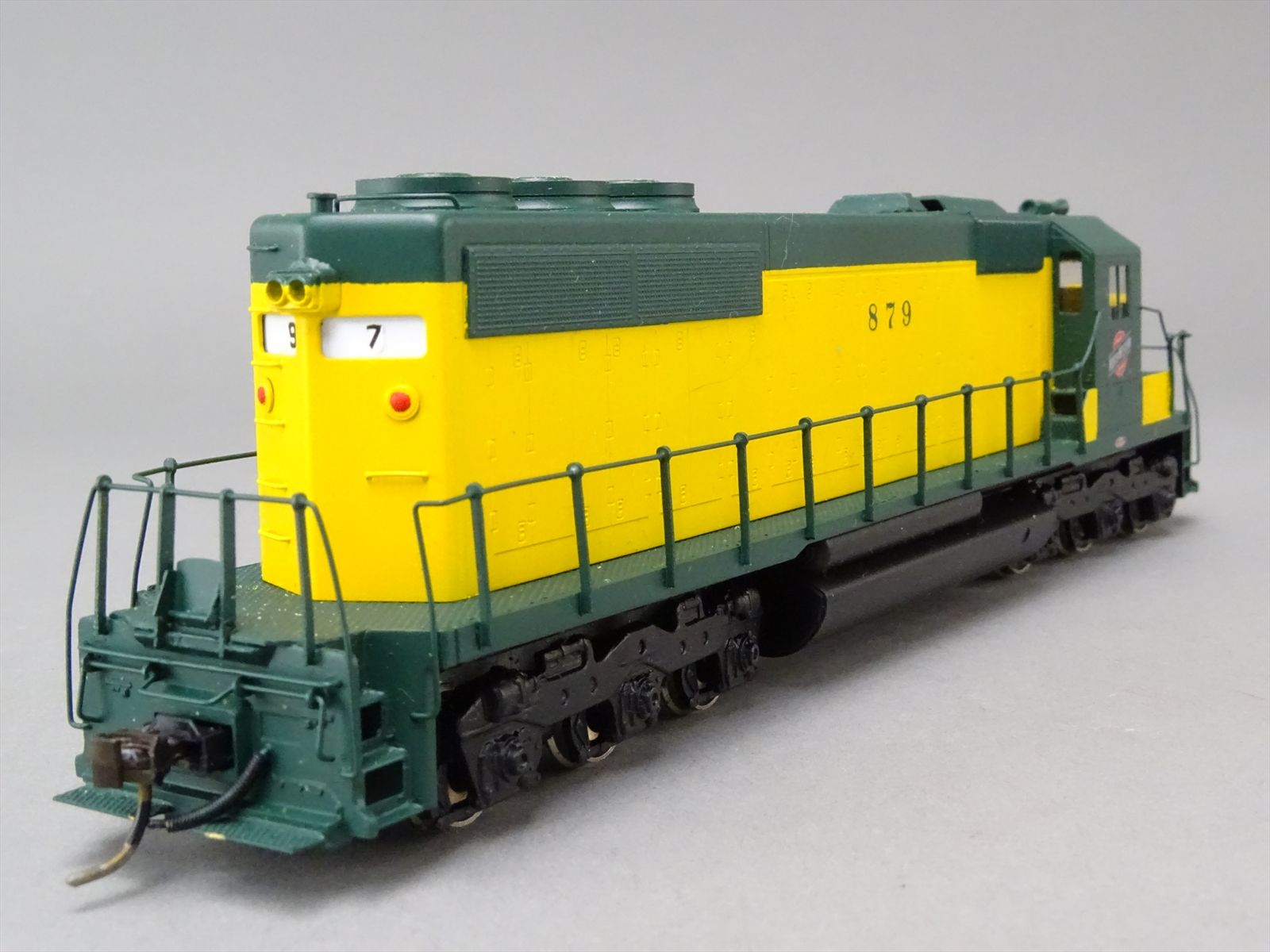 HO Brass Model - ALCO D-142 C&NW Chicago & Northwestern SD40 #879 - Custom - 1969 Run - Kumata