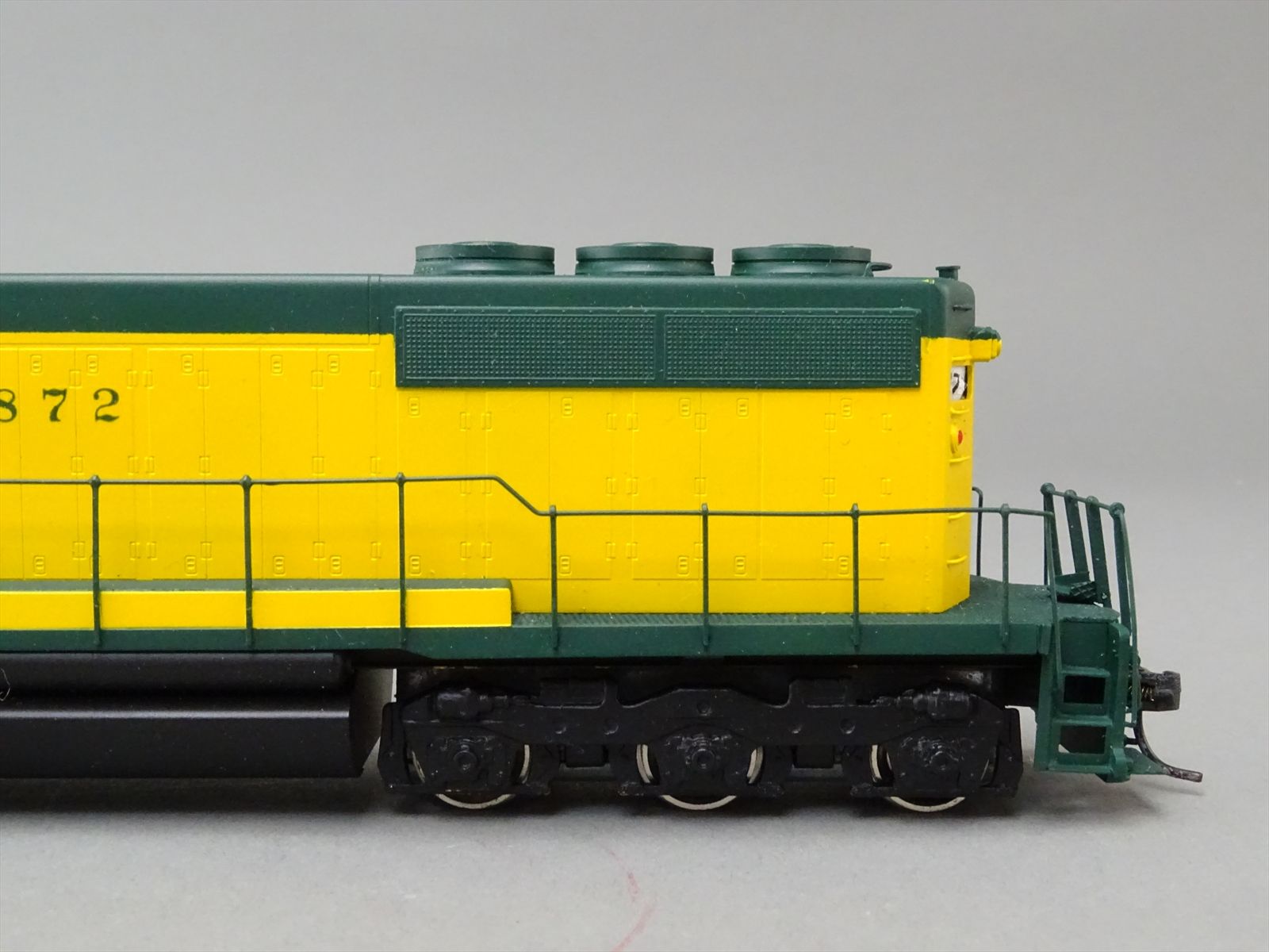 HO Brass Model - ALCO D-142 C&NW Chicago & Northwestern SD40 #872 - Custom - 1969 Run - Kumata