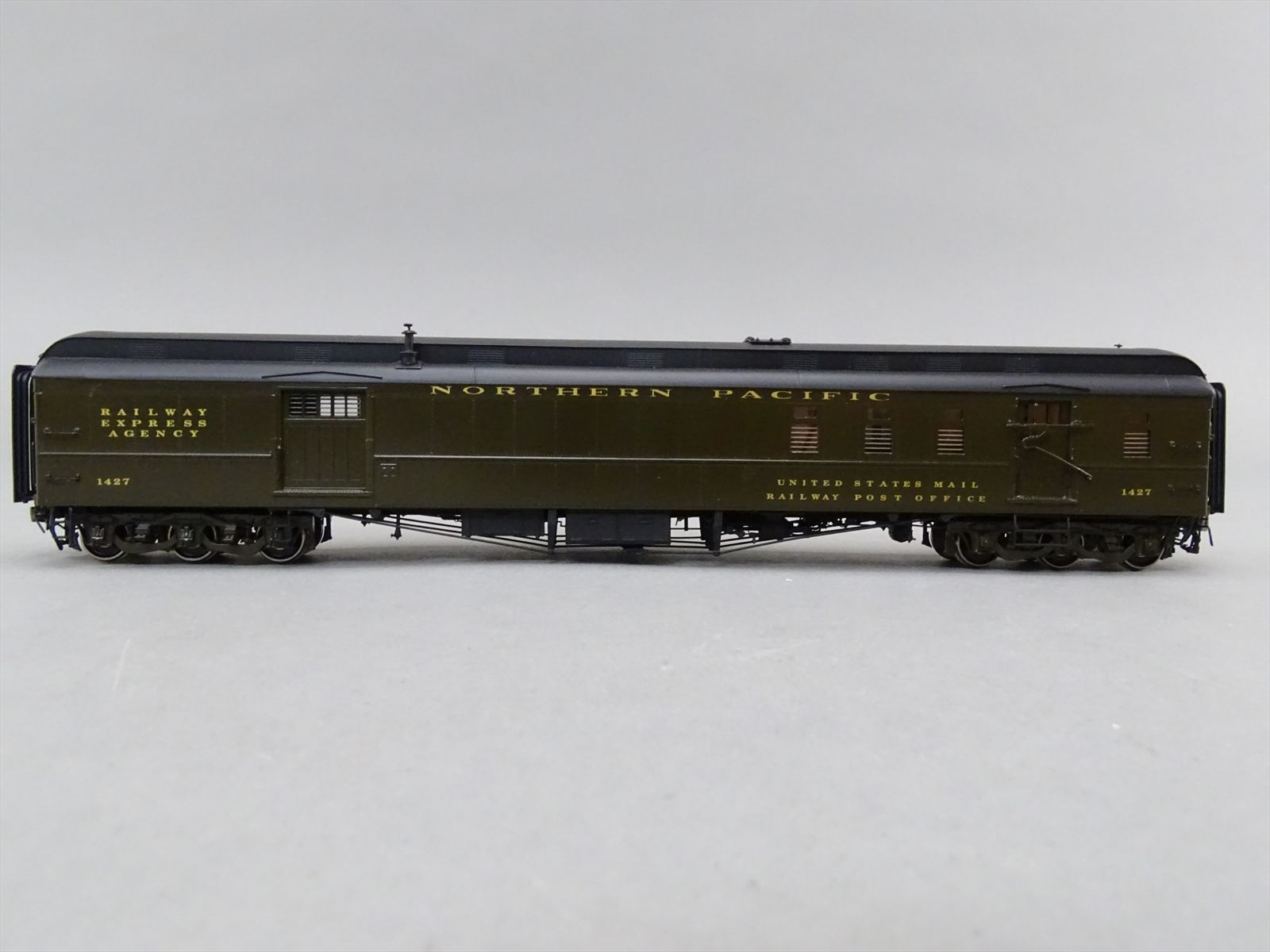 HO Brass Model – W&R NP Northern Pacific Mail & Express Car Pullman ...