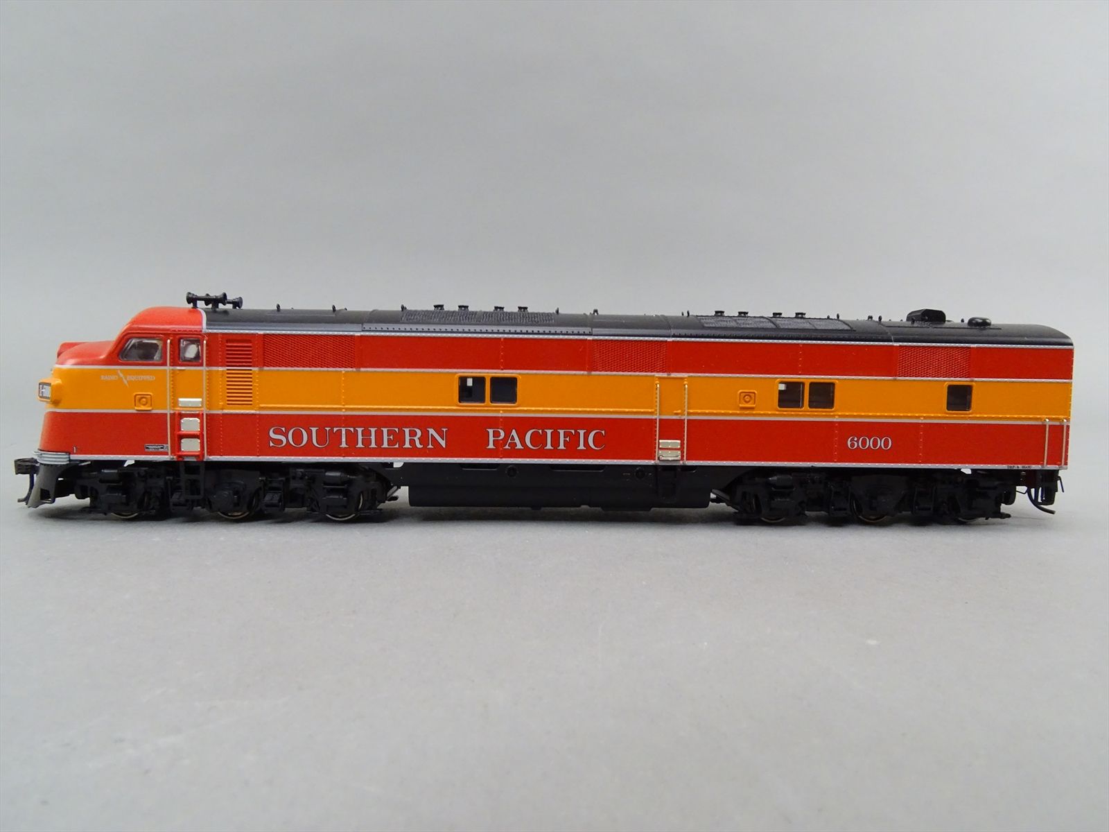 HO Plastic Model - BLI Broadway Limited 2733 SP Southern Pacific E7 E7A Daylight #6000 - F/P ...