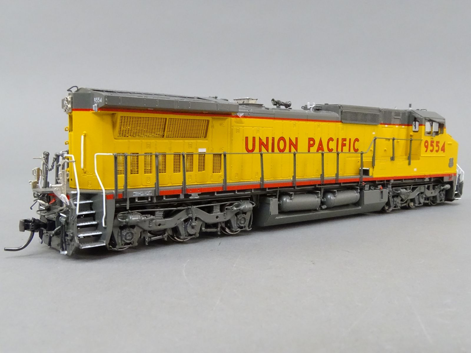 HO Brass Model - OMI 6533.1 UP Union Pacific C41-8W Set 2 Powered Units + Fuel Tender #9554 ...