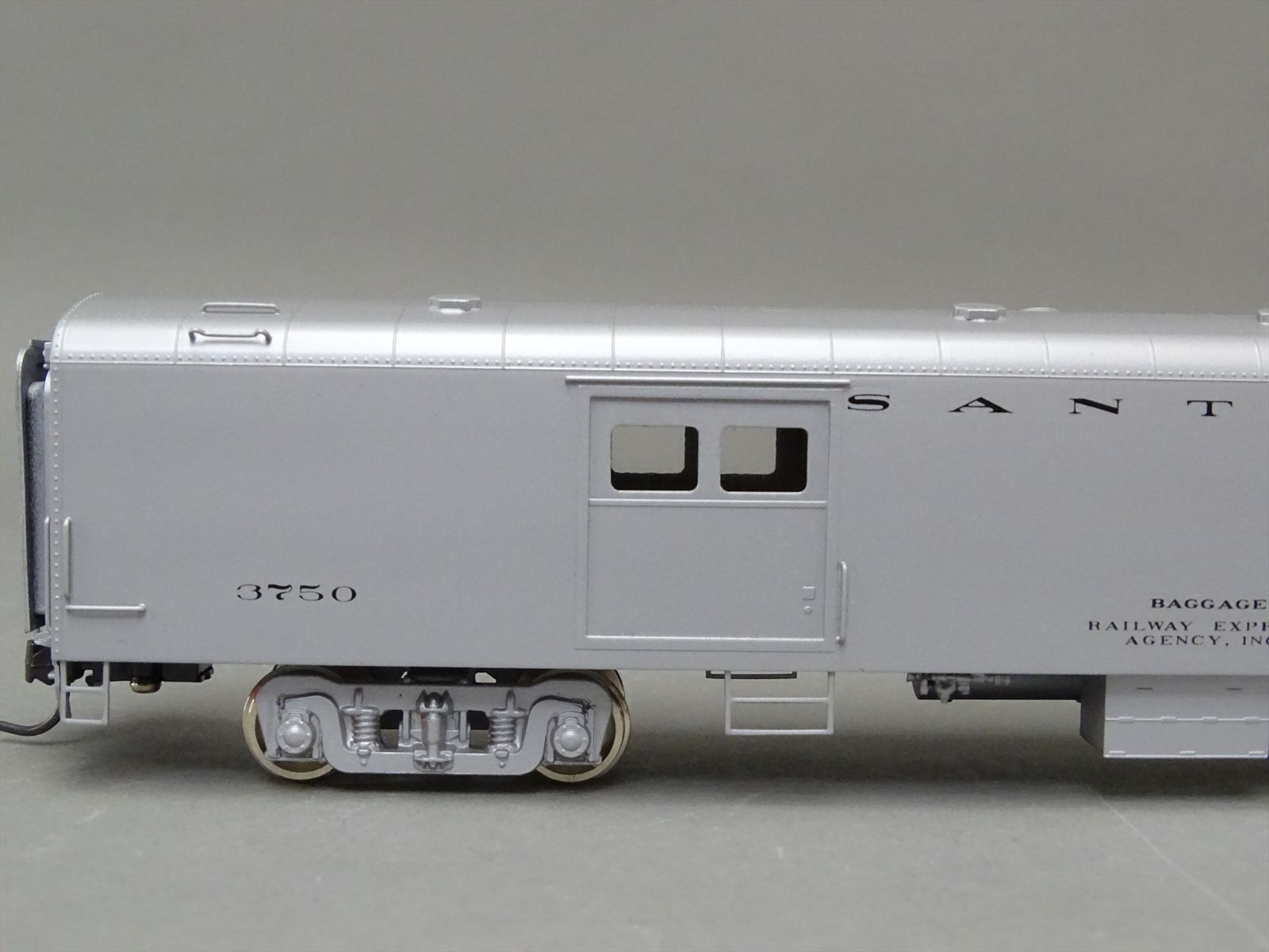 HO Brass Model - TCY AT&SF Santa Fe 64' Baggage Car #3750 - Custom ...