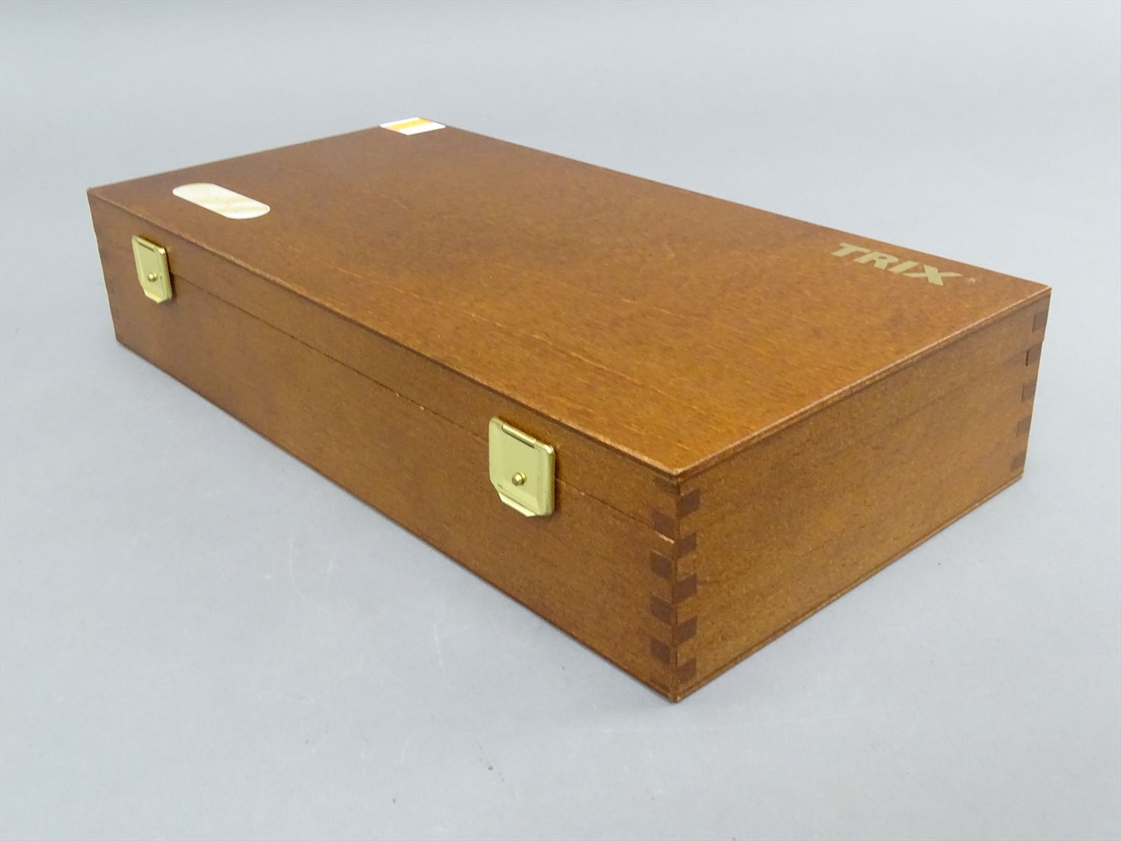 HO AC Brass Model - TFA Trix Fine Art 22527 / 42227 Die Gattung 4-6-4 ...