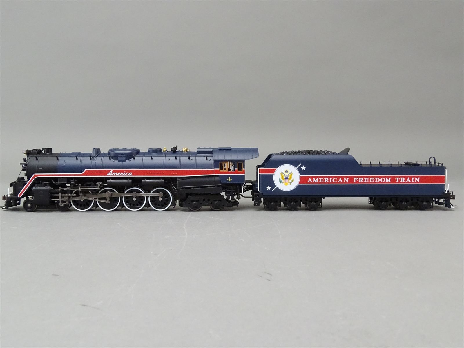 HO Diecast Model - BLI 4463 RDG Reading Chessie System T-1 4-8-4 AFT ...