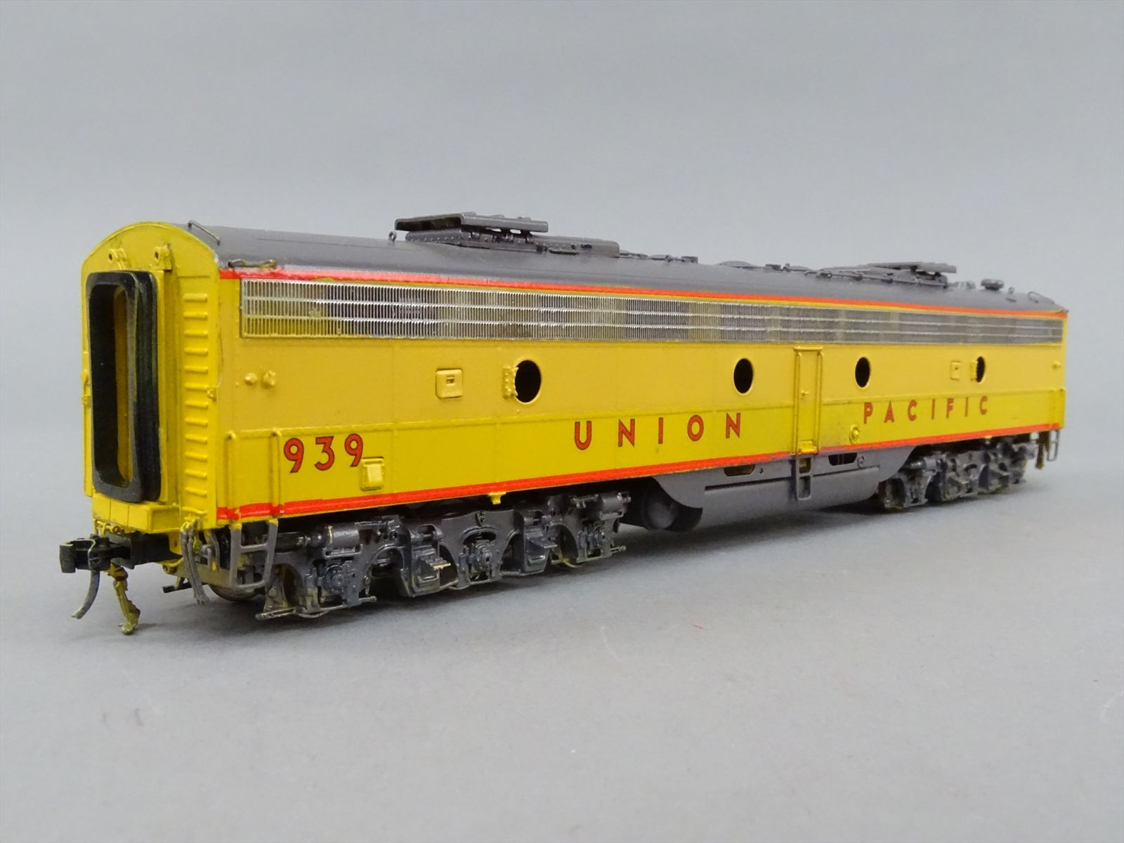 HO Brass Model - OMI 6046 UP Union Pacific E9 E9B #939 - Poor Custom ...