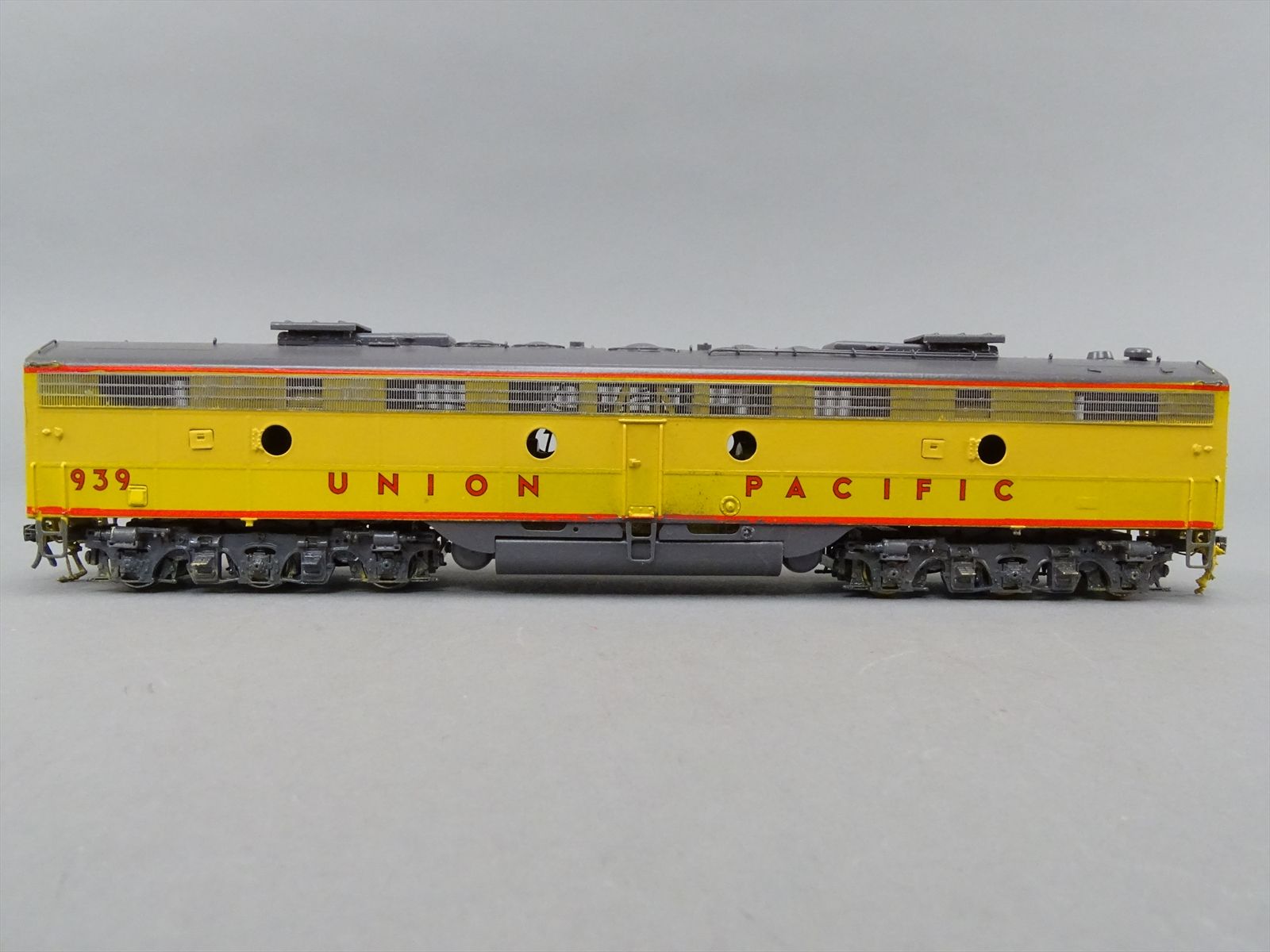 HO Brass Model - OMI 6046 UP Union Pacific E9 E9B #939 - Poor Custom ...