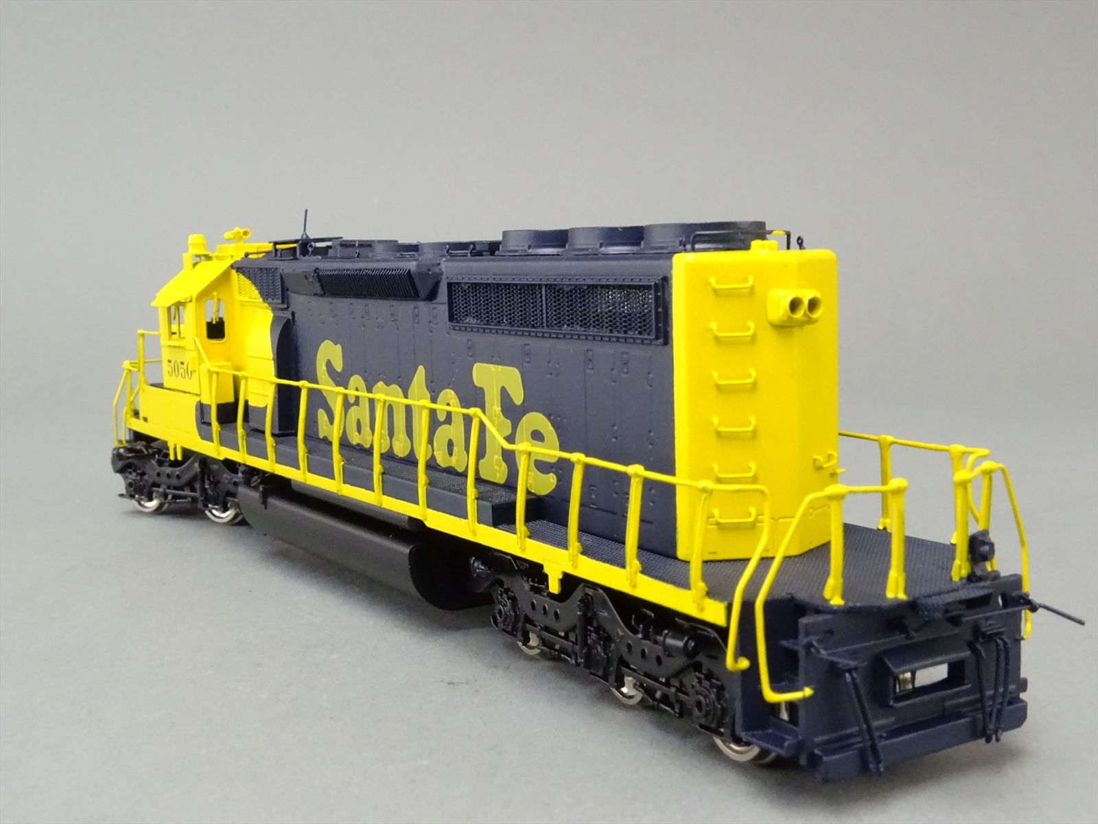 HO Brass Model - PSC 15172 AT&SF Santa Fe SD40-2 Medium Nose #5050 ...